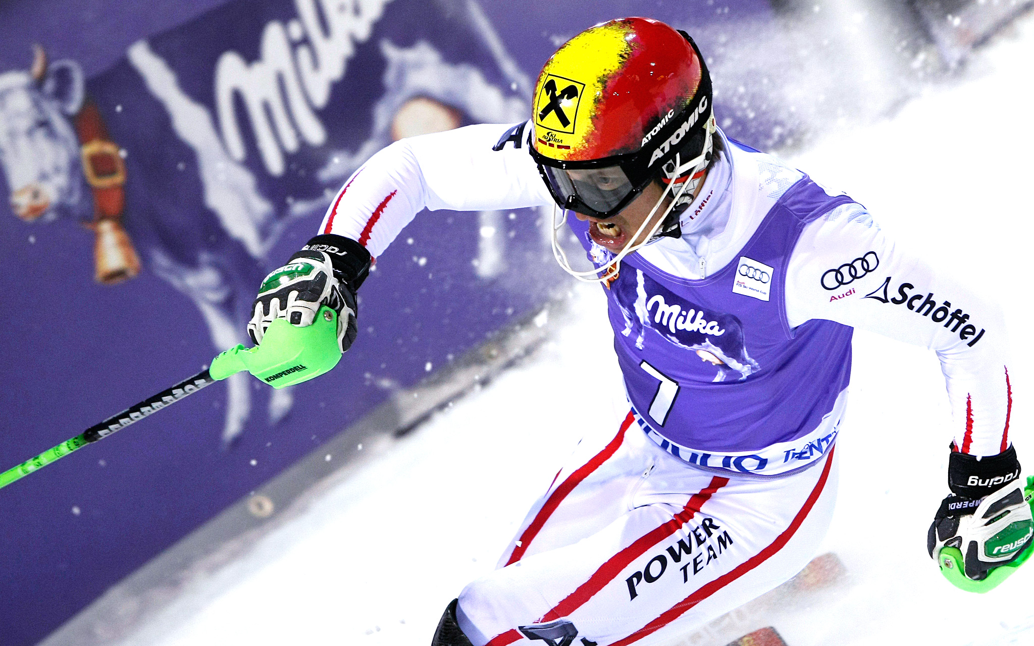 Cold Call - Photos of the Day for Dec. 19, 2012 - ESPN