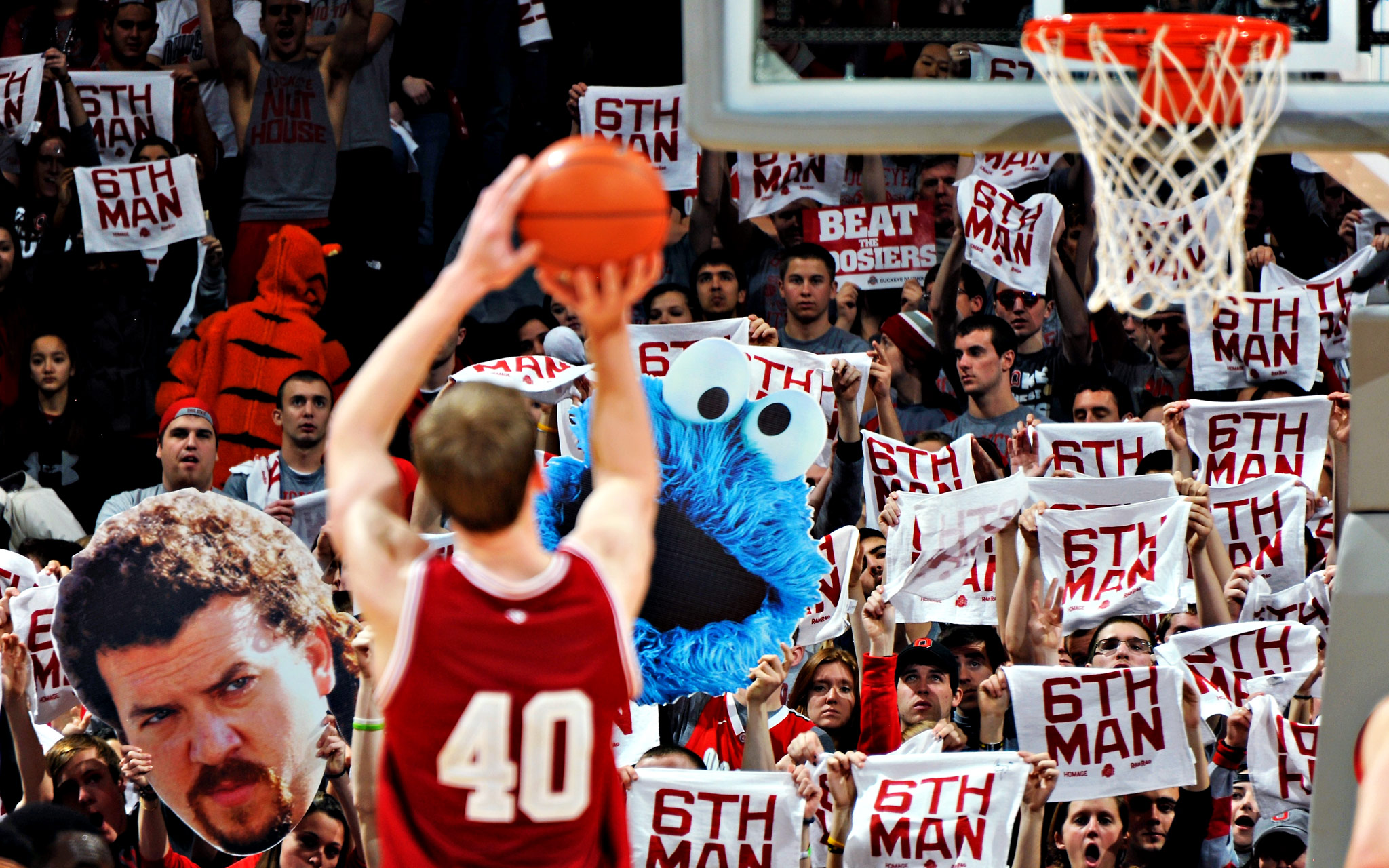 Monster Powers - The Weekend in Pictures for Feb. 8 - 10, 2013 - ESPN