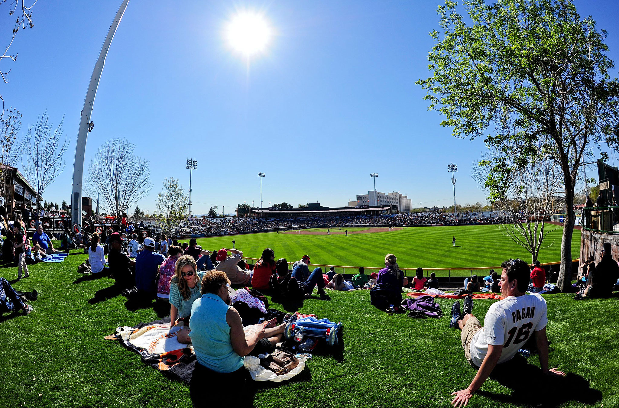 Spring Tanning - The Week in Pictures Feb. 24 - 28, 2013 - ESPN