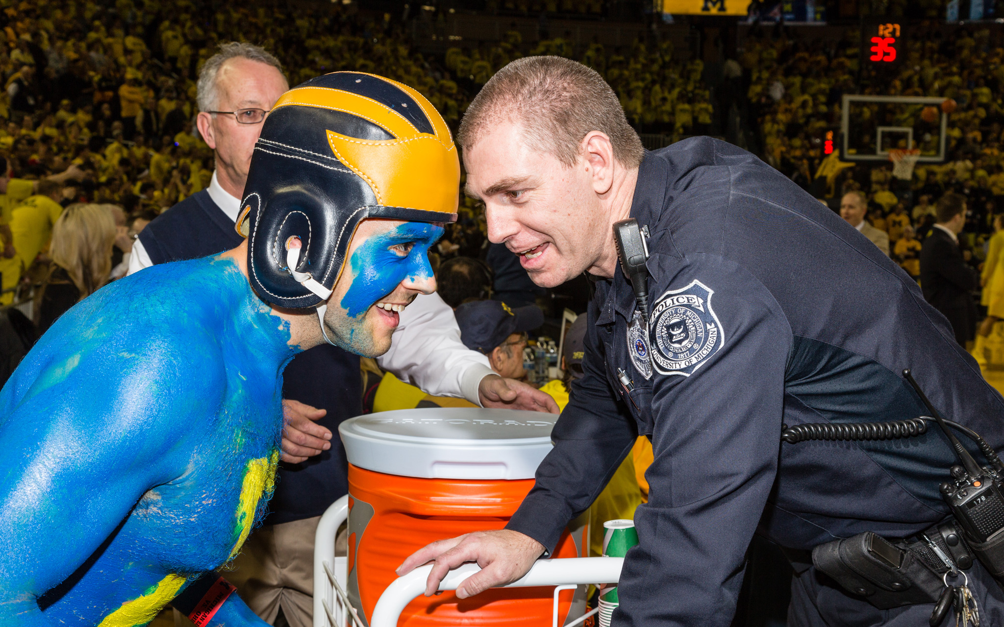 NO FUNNY BUSINESS - One Day One Game Maize Rage - ESPN