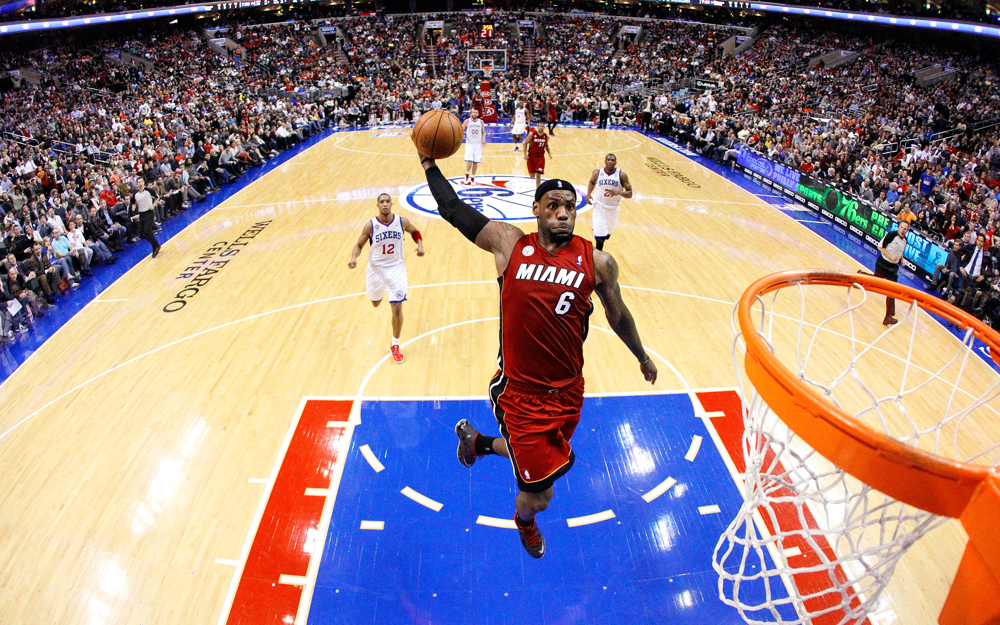 LeBron Dunks - The Week in Pictures for March 11-13, 2013 - ESPN