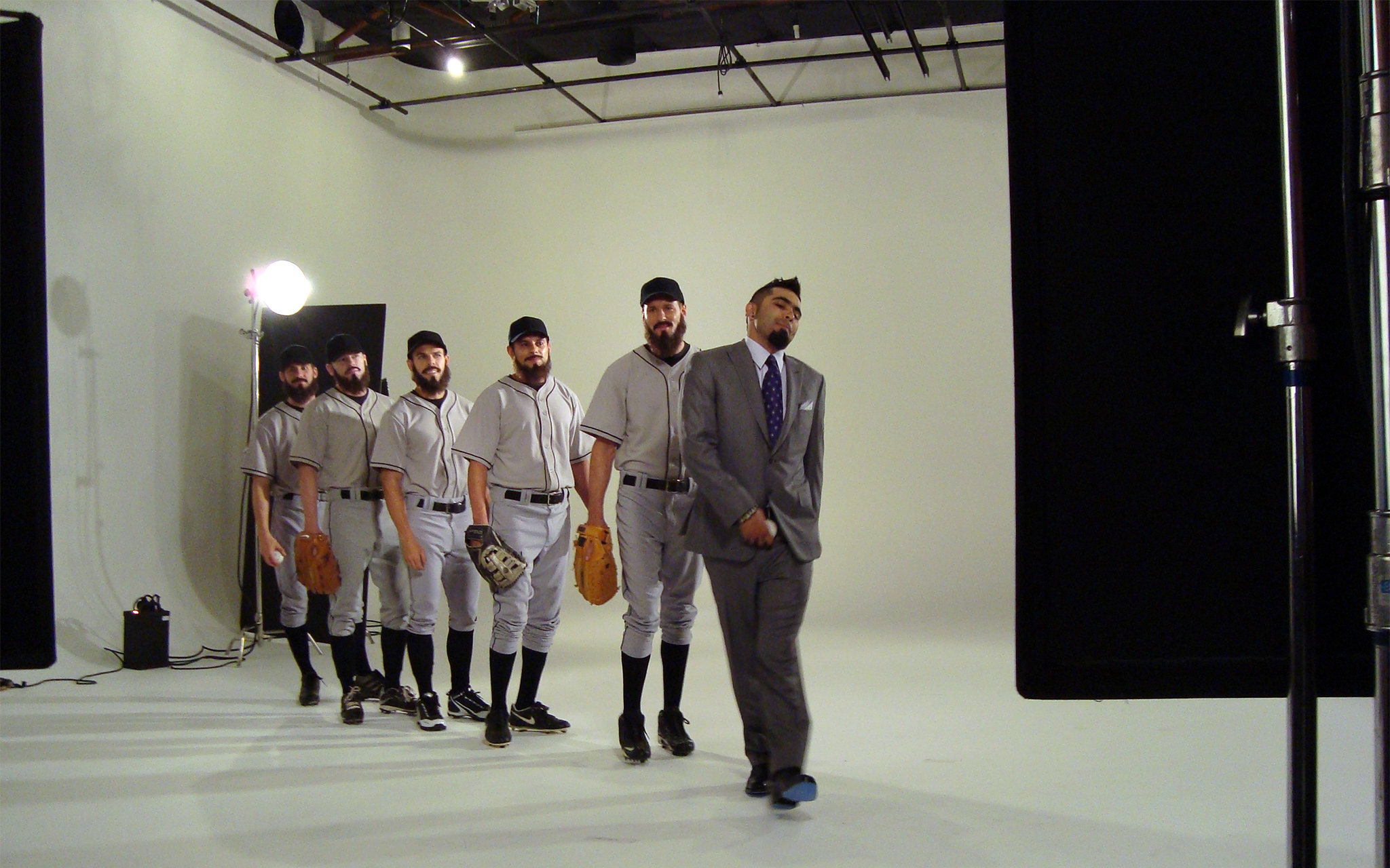 Sergio Romo - Photos of a Photo Bomber - ESPN