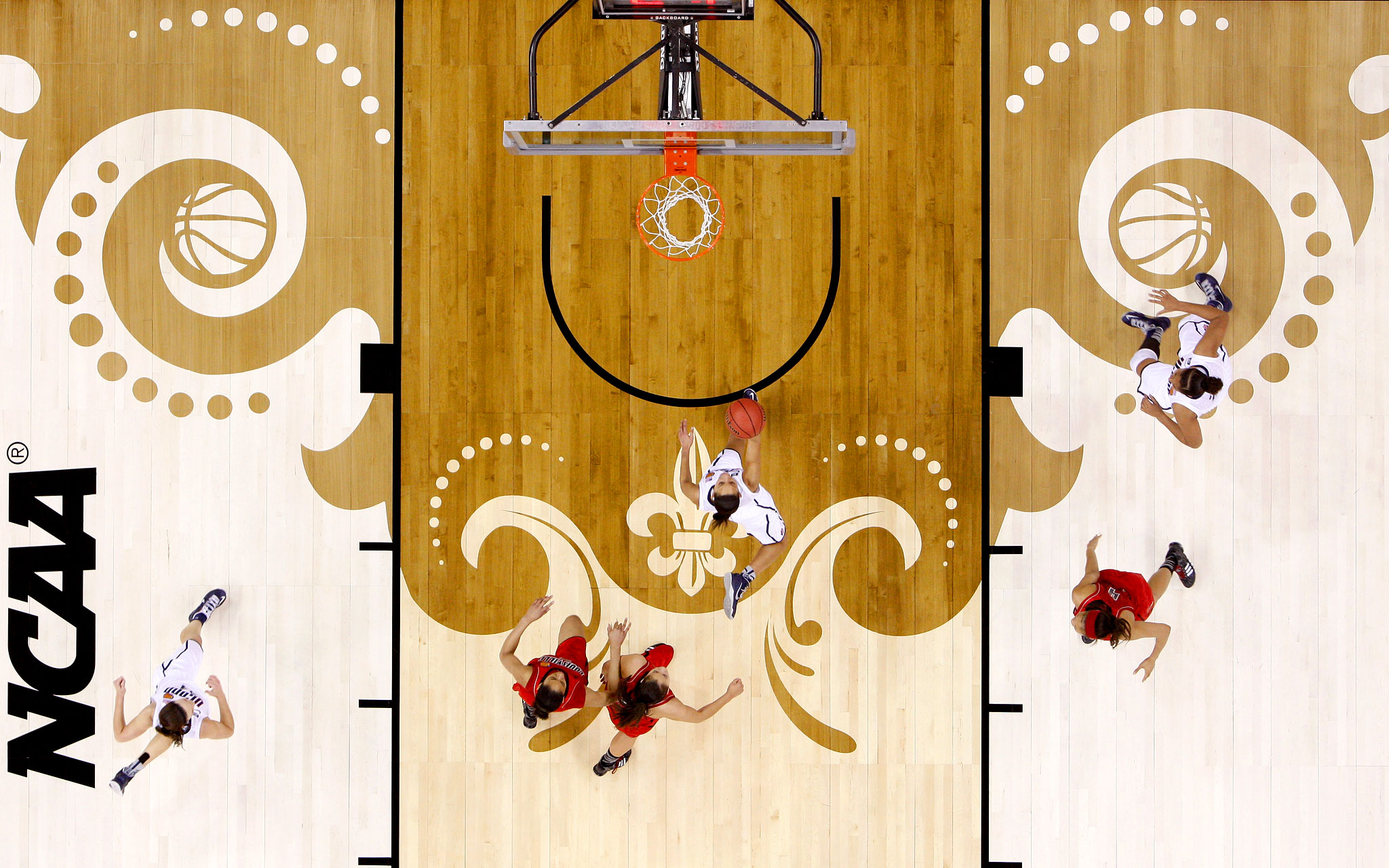 Nawlins style - The Week in Pictures for April 8-10, 2013 - ESPN