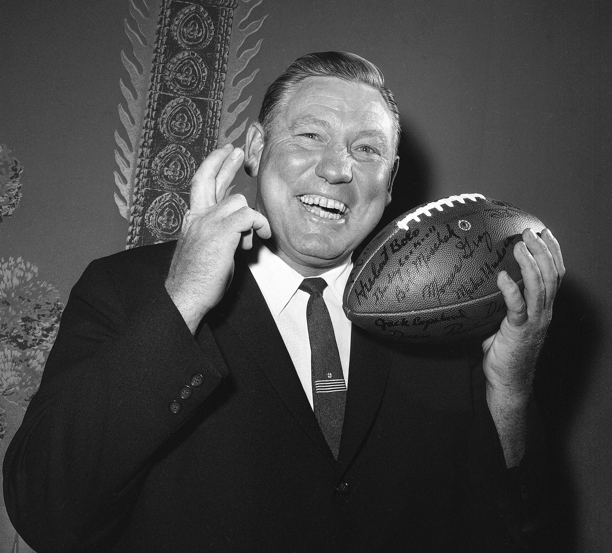 Clyde "Bulldog" Turner - George Halas Coaching Tree - ESPN