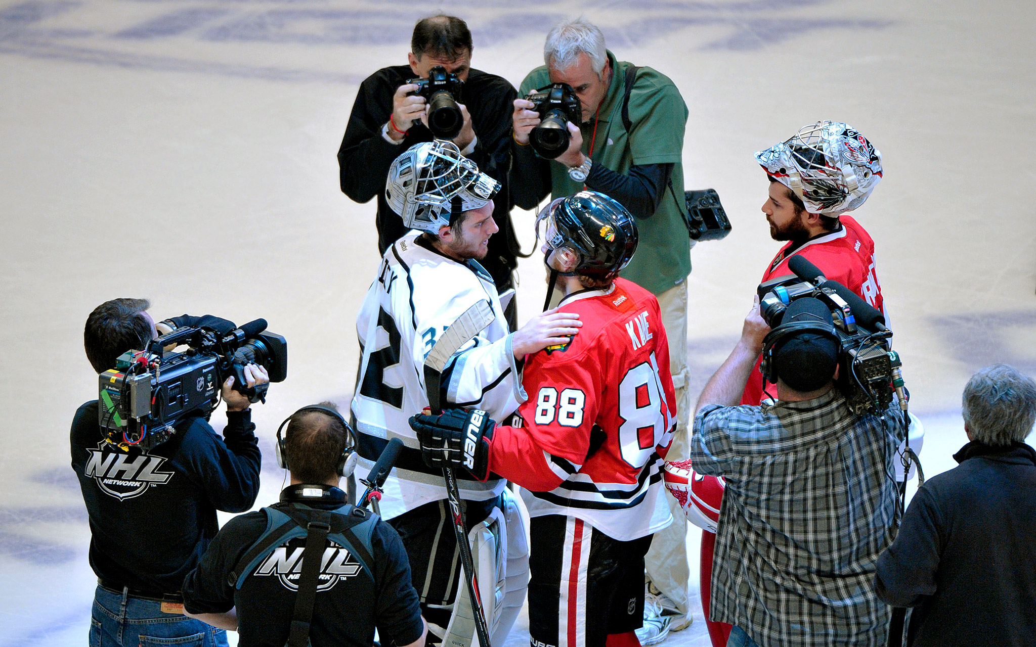 Friendly Foes - The Week in Pictures for June 3-June 9, 2013 - ESPN