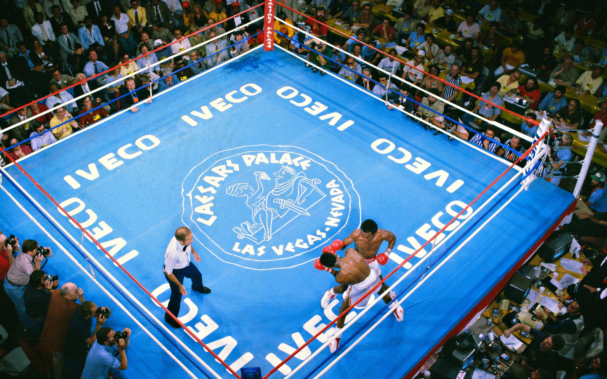 Late Surge - Sugar Ray Leonard-Thomas Hearns - ESPN
