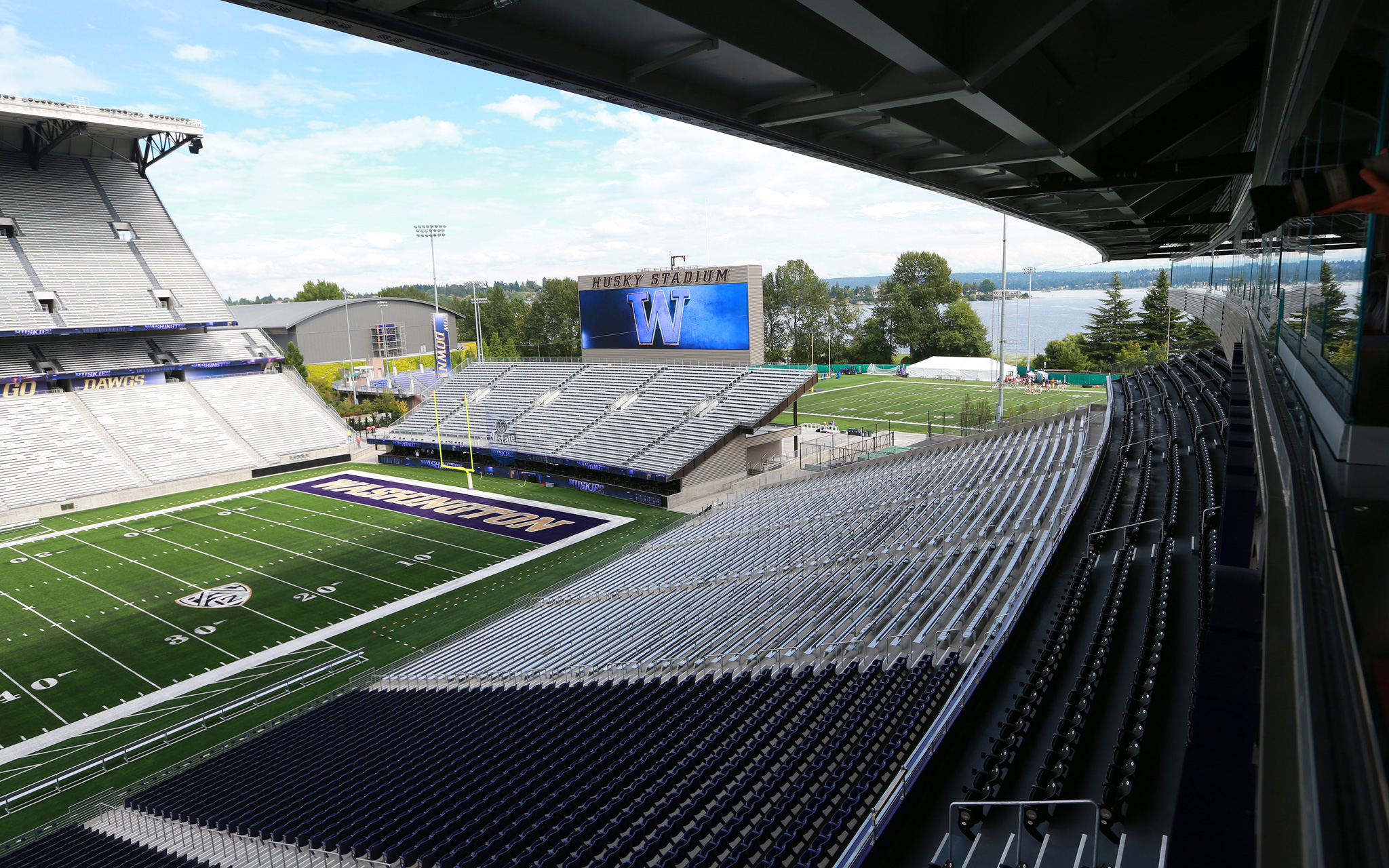 Husky Stadium - New Digs for the Dawgs: 2013 Husky Stadium Tour - ESPN