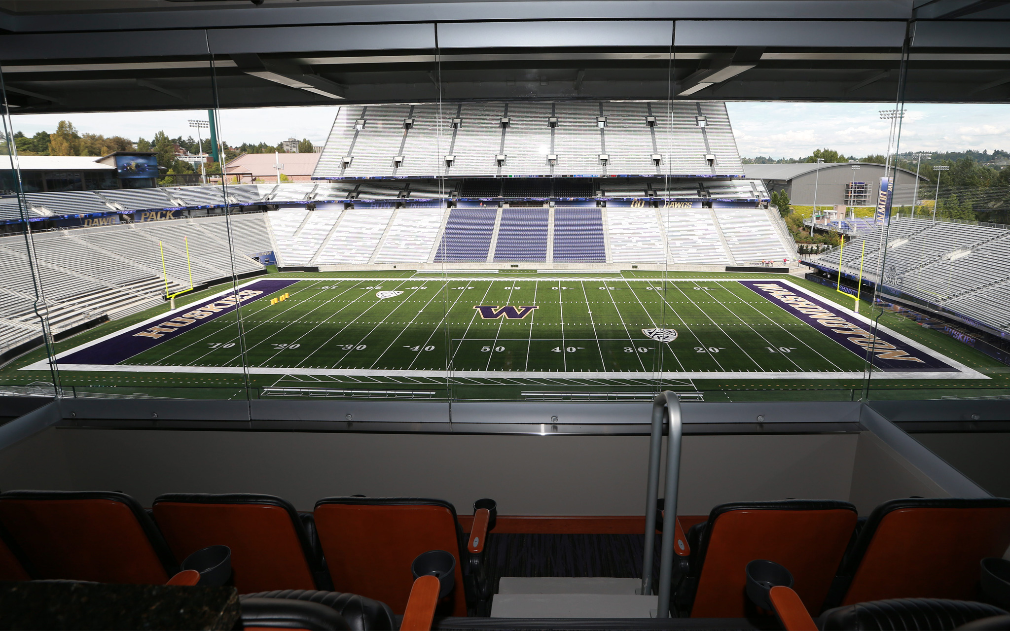 Husky Stadium - New Digs for the Dawgs: 2013 Husky Stadium Tour - ESPN