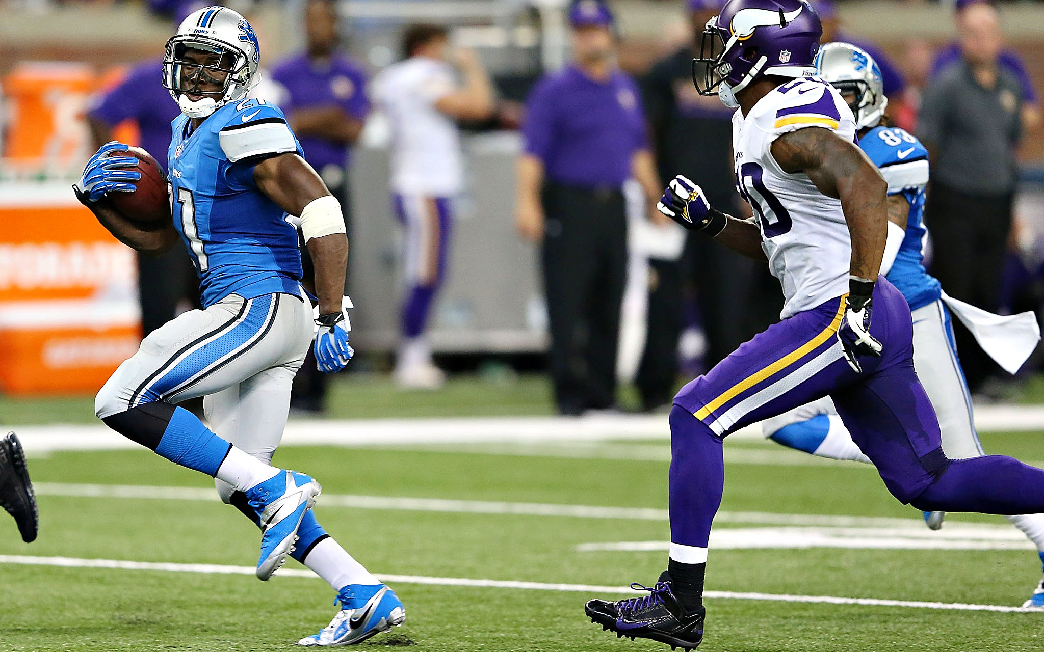 Blue Blazer - NFL Week 1 in Pictures - ESPN