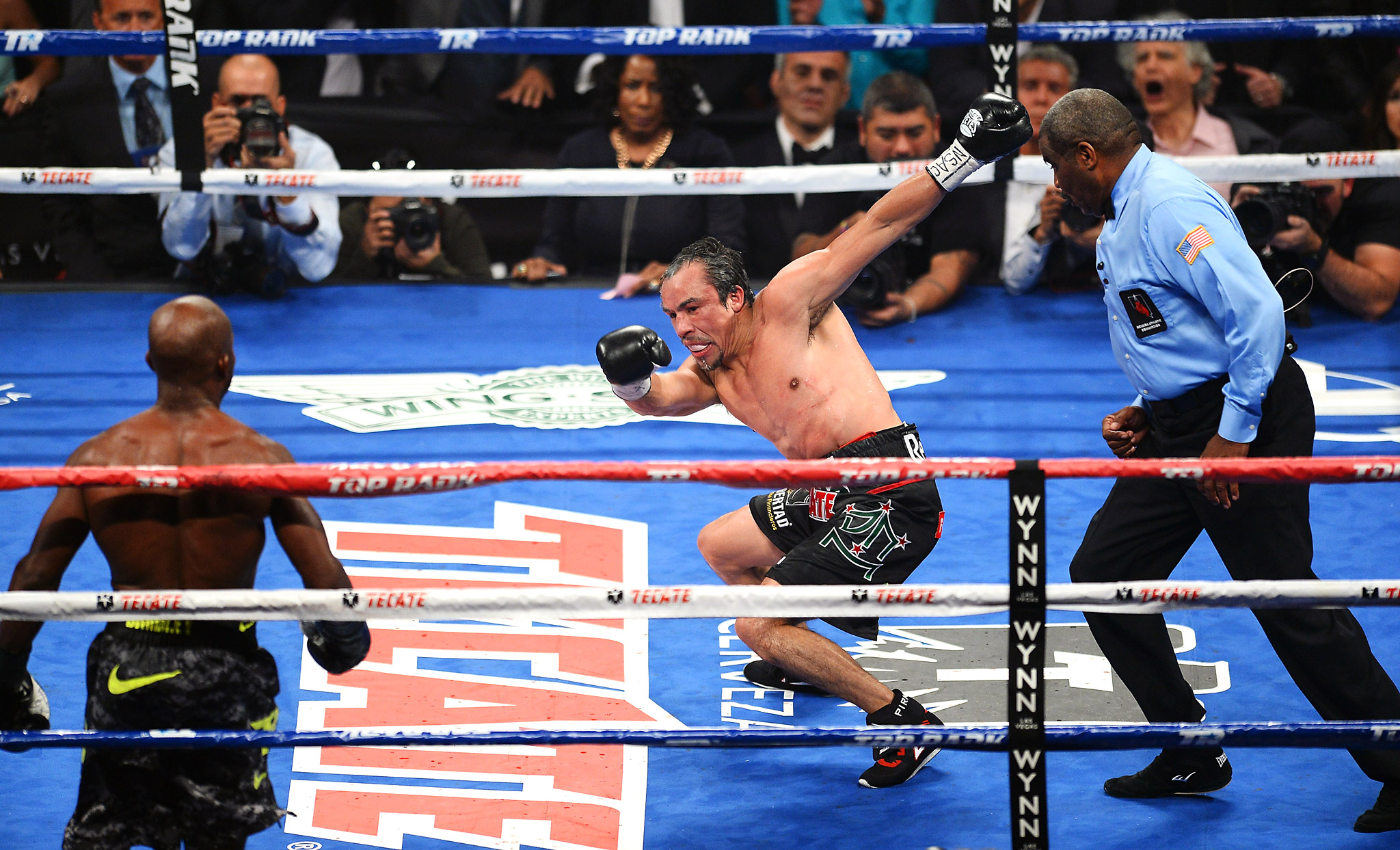 Let's Do The Twist - Bradley-Marquez fight card - ESPN