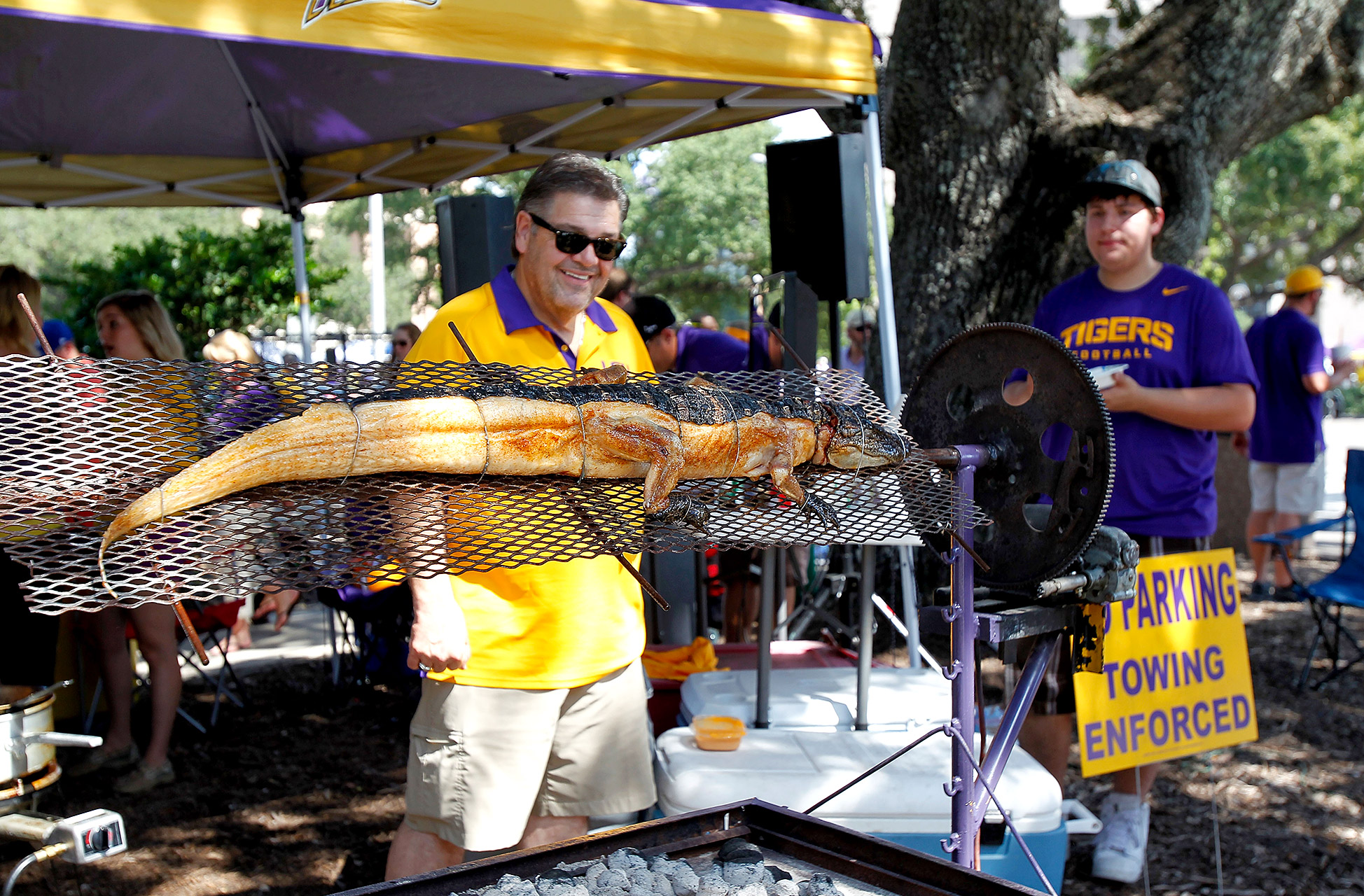 Gator Roast - Friday Funnies for Oct. 18, 2013 - ESPN