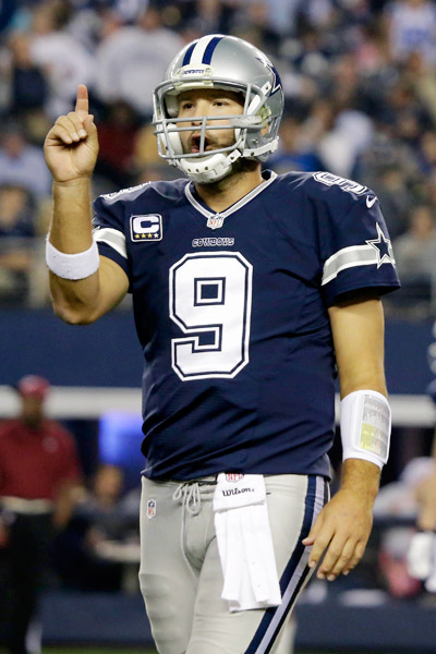 Dallas Cowboys quarterback Tony Romo breaks jinx