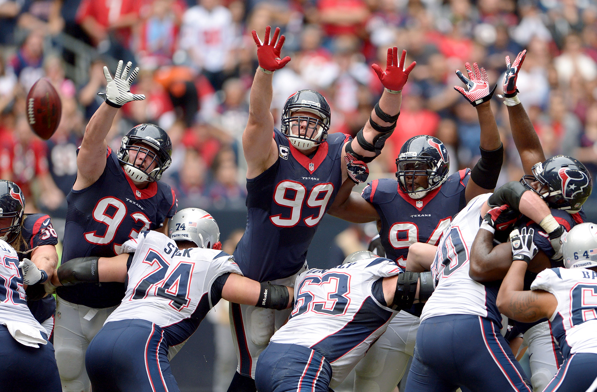 Beyond Their Reach - NFL: Week 13 in Pictures - ESPN