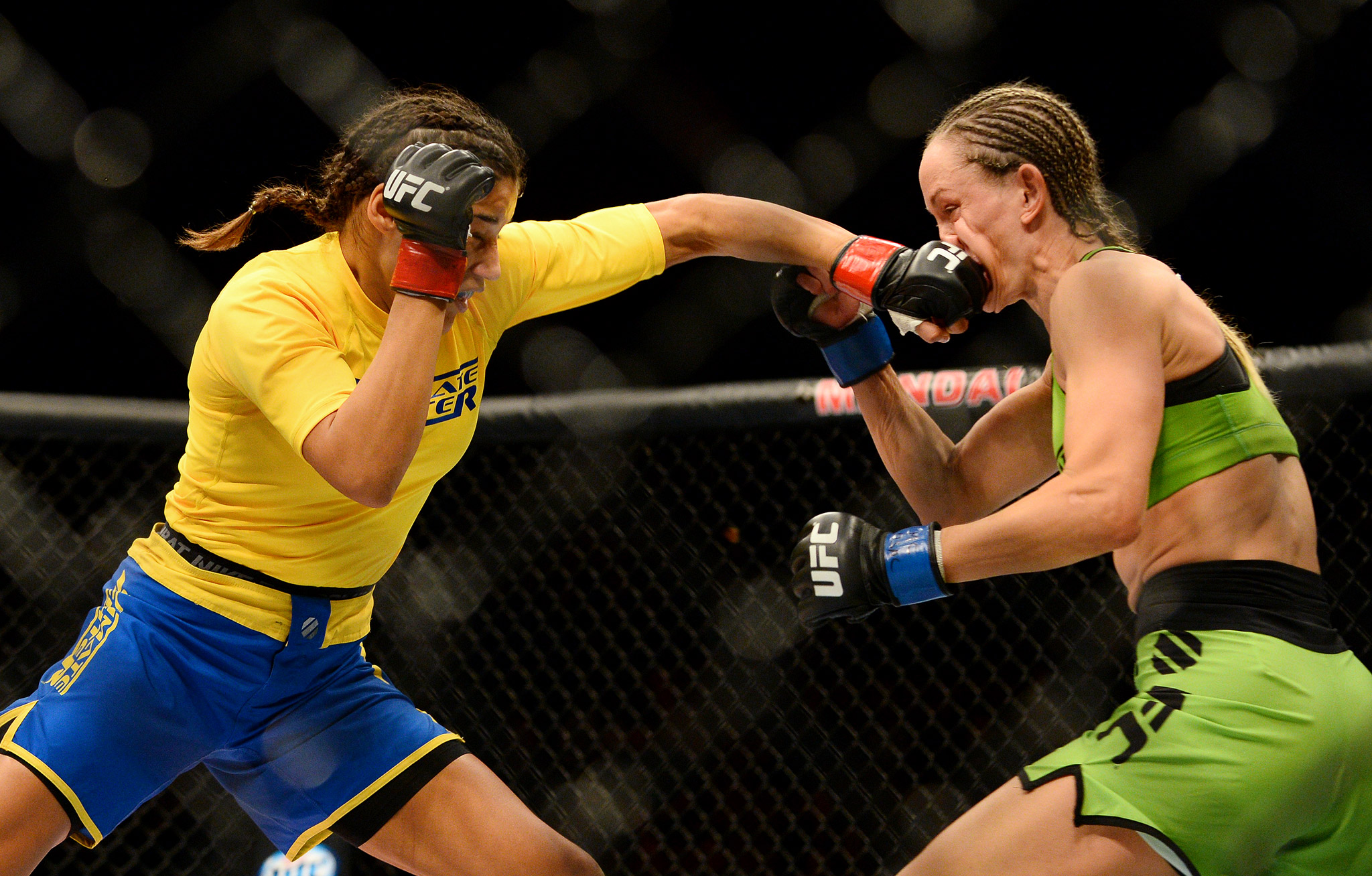 Packing A Punch - The Week in Pictures for Nov. 25-Dec. 1, 2013 - ESPN