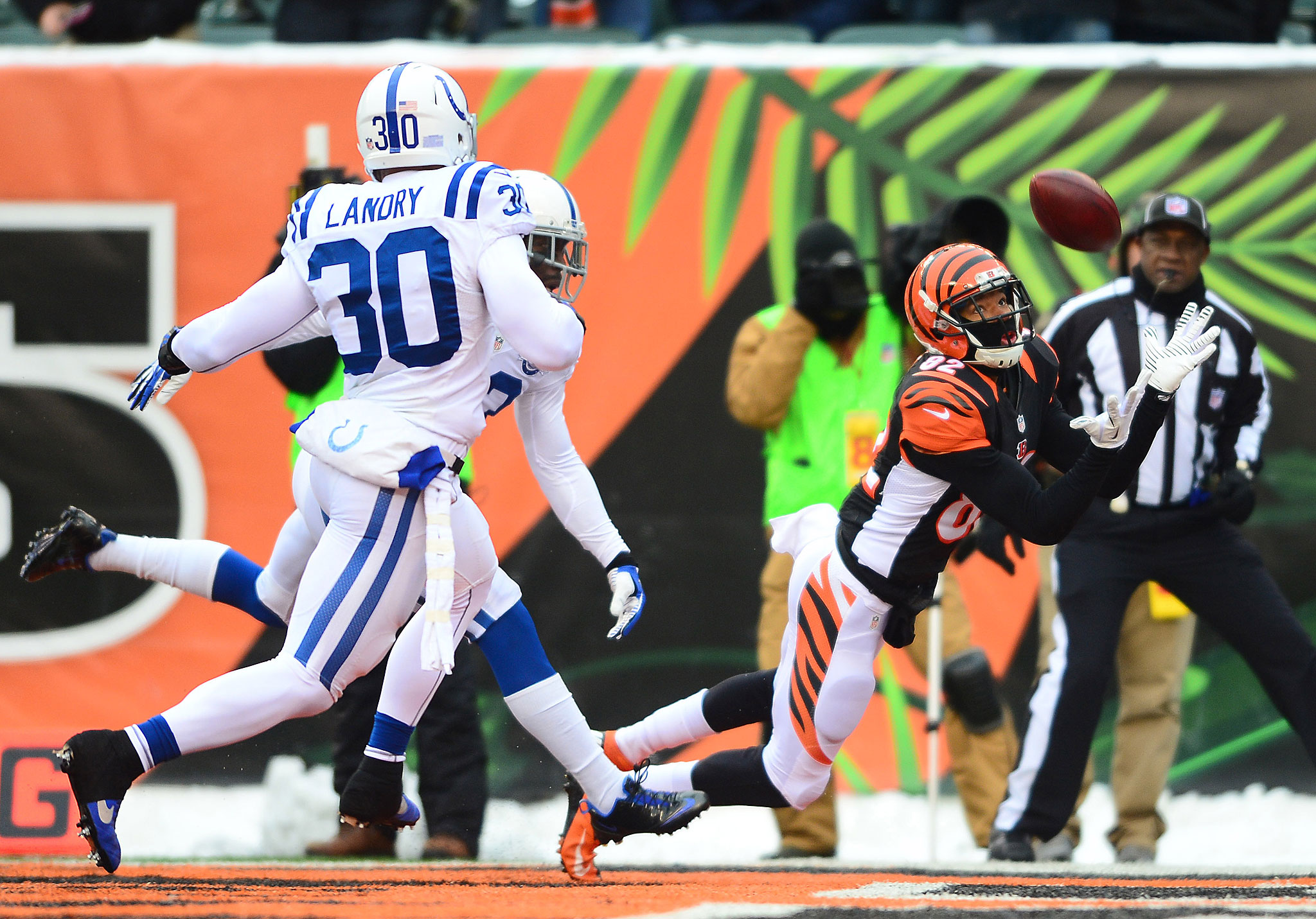 Who Was That Masked Man? - NFL: Week 14 in Pictures - ESPN