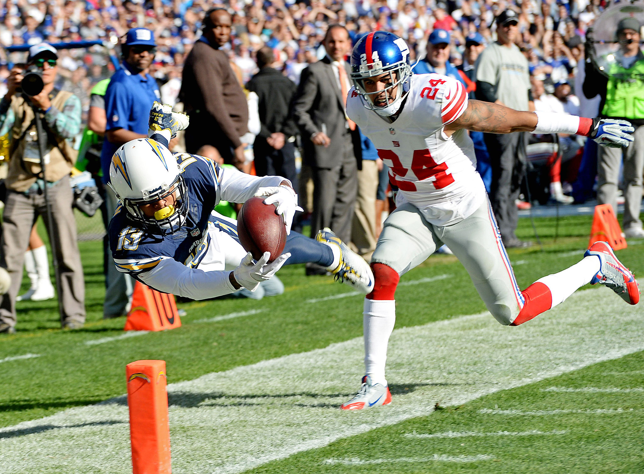 He's In There - NFL: Week 14 in Pictures - ESPN