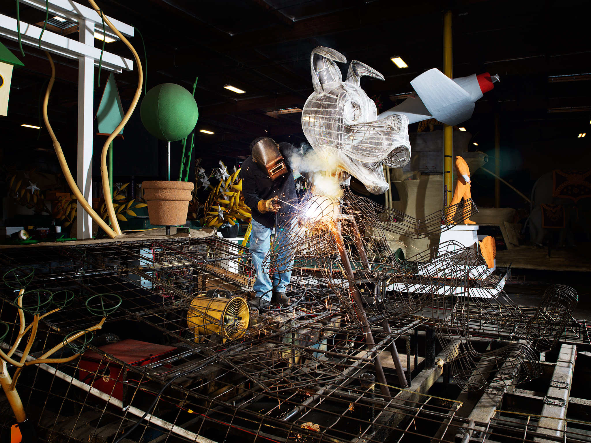 Man's Best Float - The Rose Parade Floats - ESPN