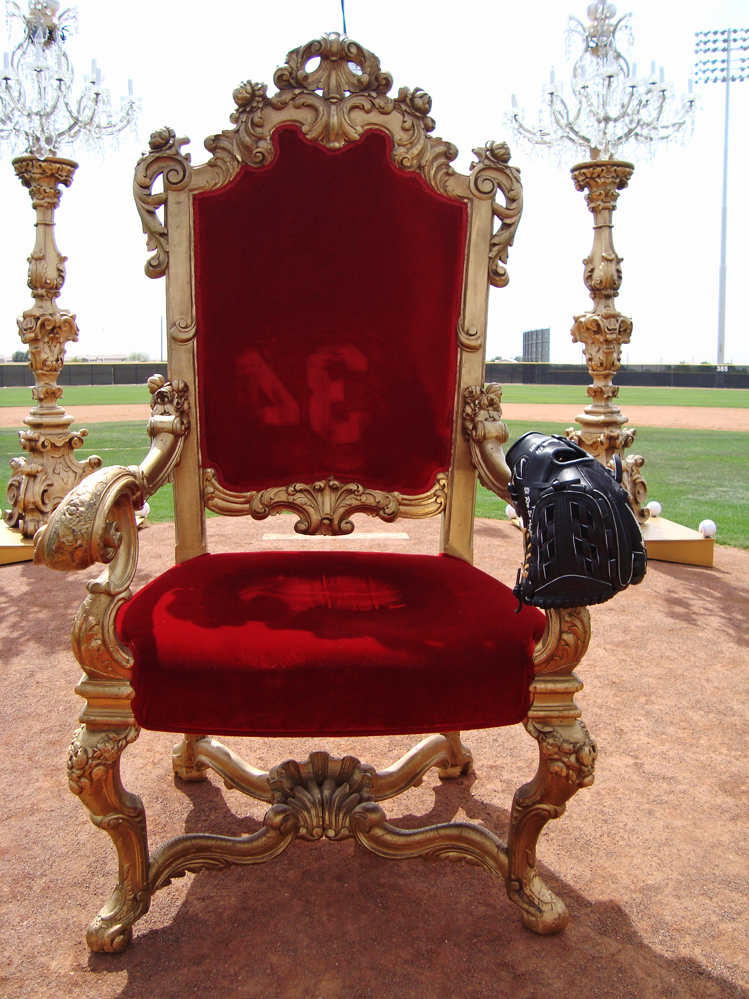 A Sweaty Throne - It's Good to Be the King - ESPN