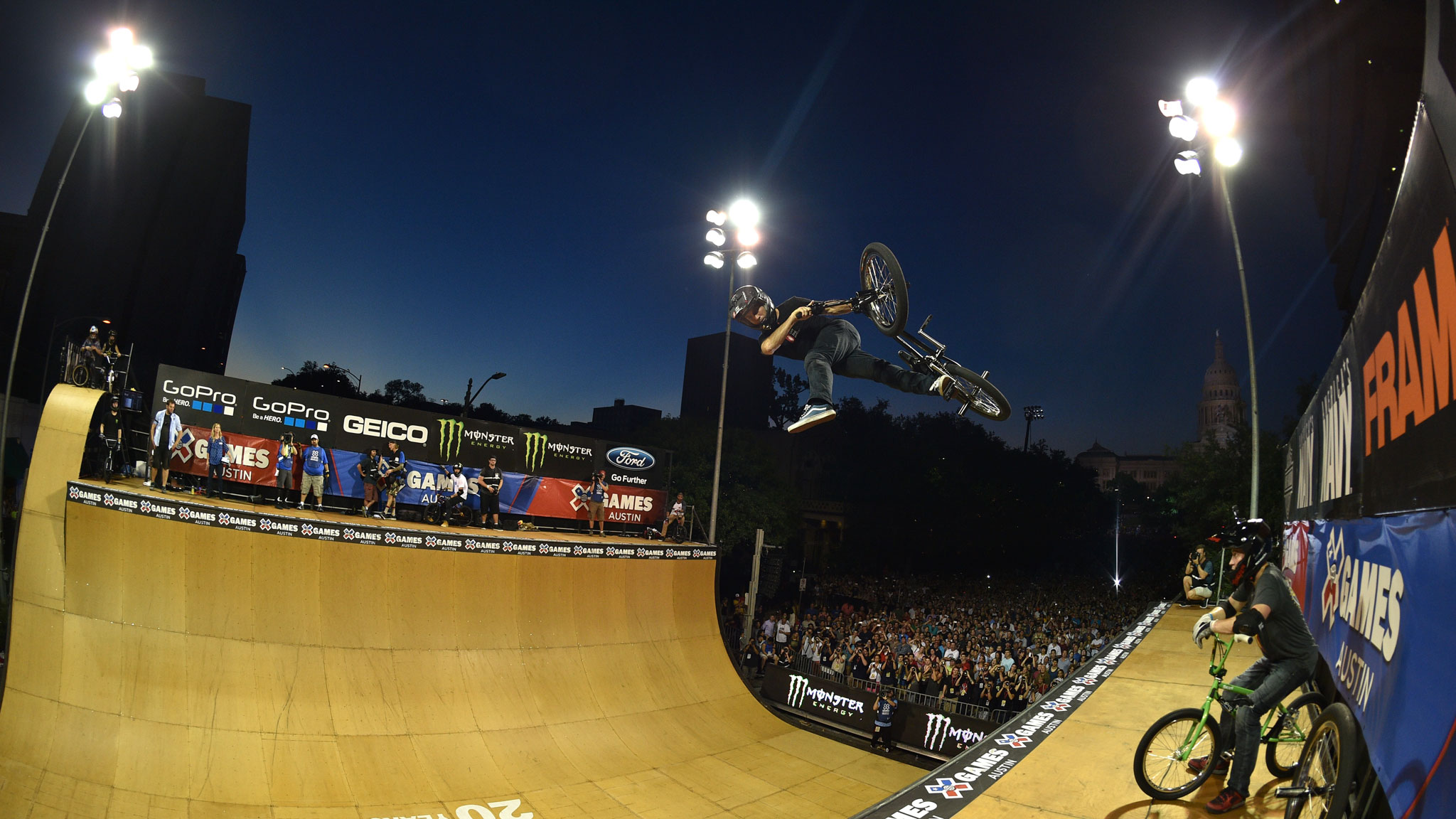 Denis McCoy - Veja a galeria de fotos da final do bmx vertical dos x ...