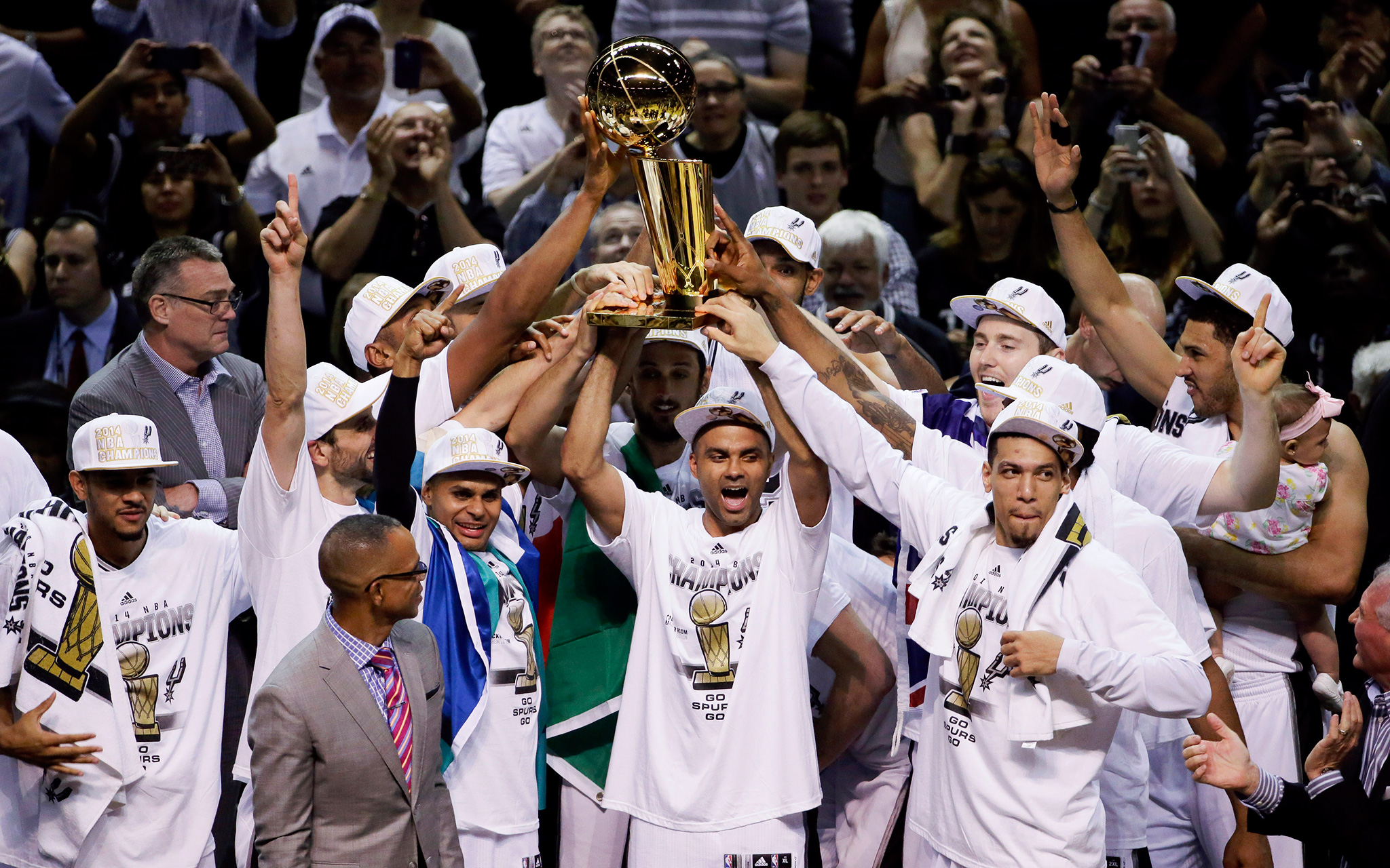 San Antonio Spurs - The Week in Pictures: June 9-June 15, 2014 - ESPN