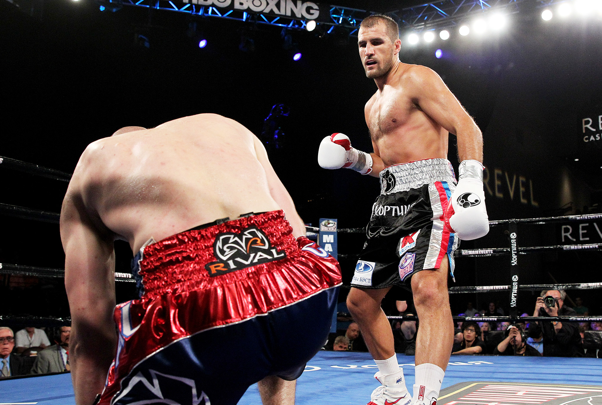 Standing Tall - Sergey Kovalev-Blake Caparello and Brandon Rios-Diego Chaves - ESPN