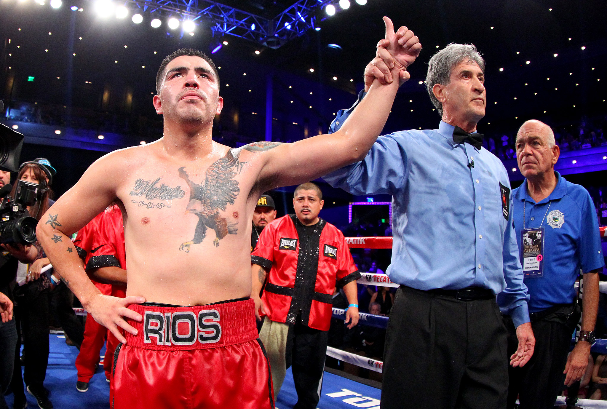 Ugly Win - Sergey Kovalev-Blake Caparello and Brandon Rios-Diego Chaves ...
