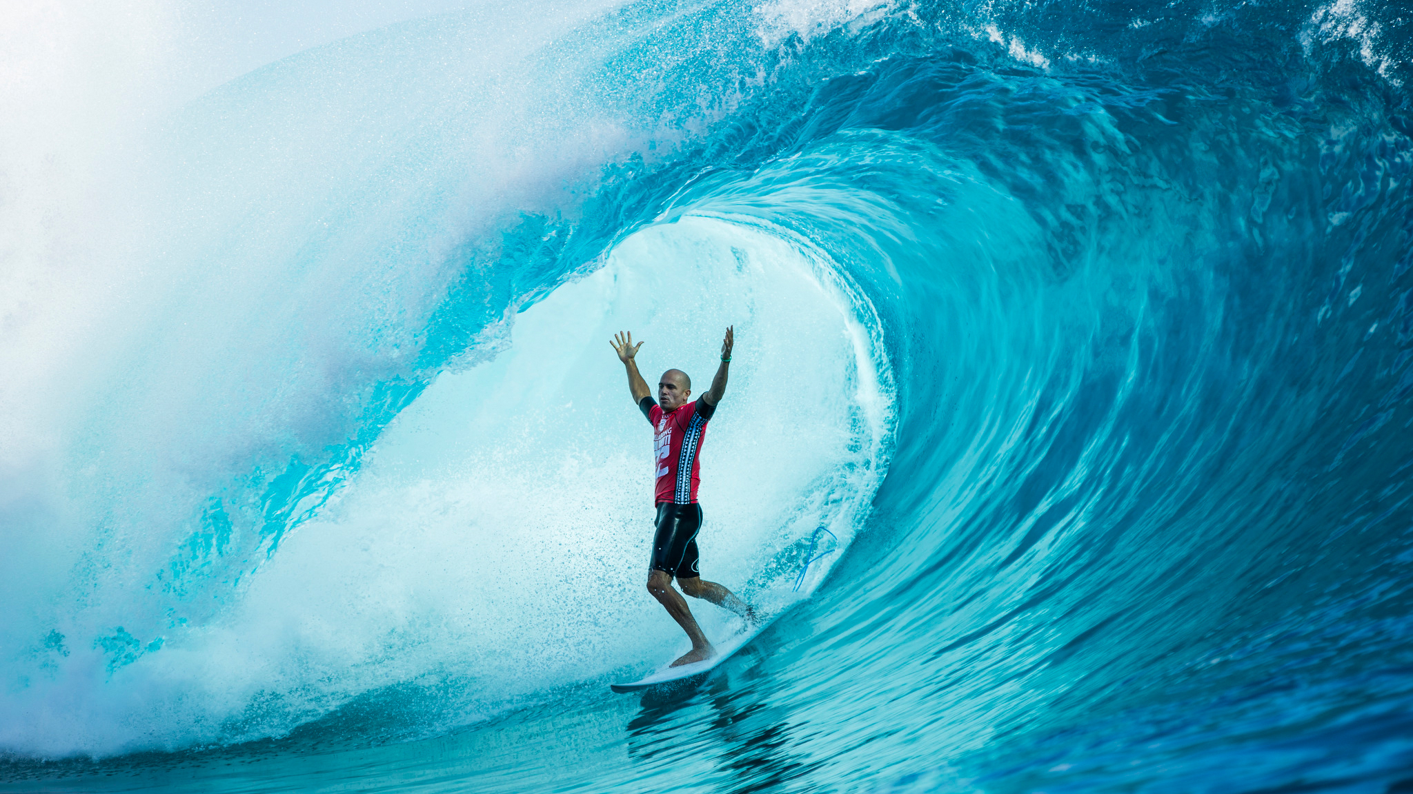 Kelly Slater Surfing Barrel