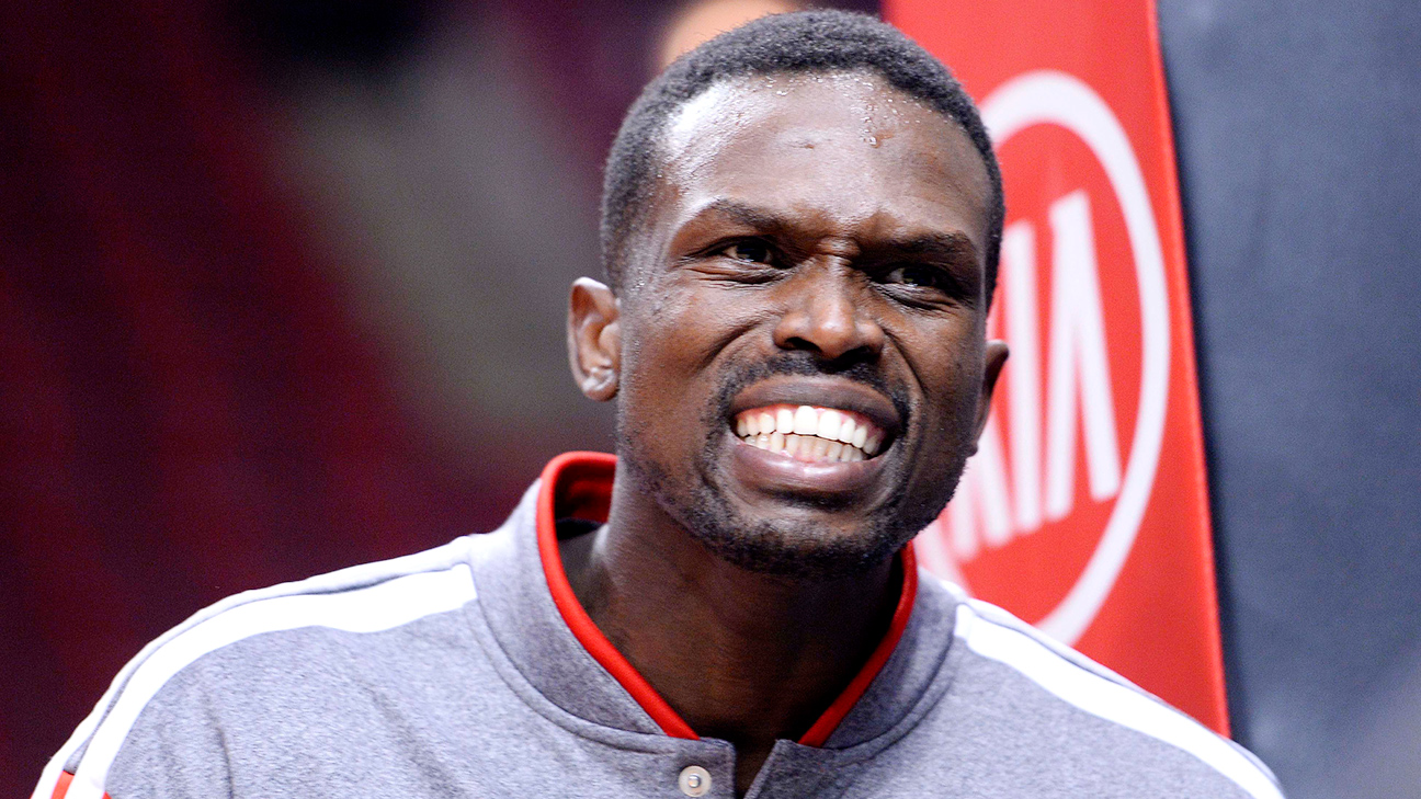 Chicago signs Luol Deng, who intends to retire a Bull - ABC7 Chicago