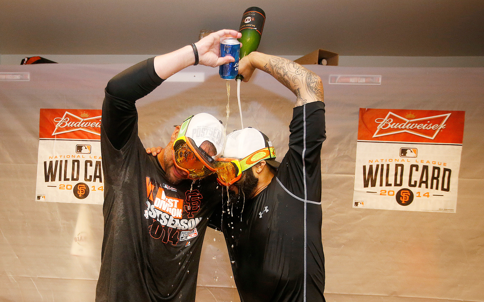 Brandon Belt, Sergio Romo - Friday Funnies: Clinching the Playoffs - ESPN