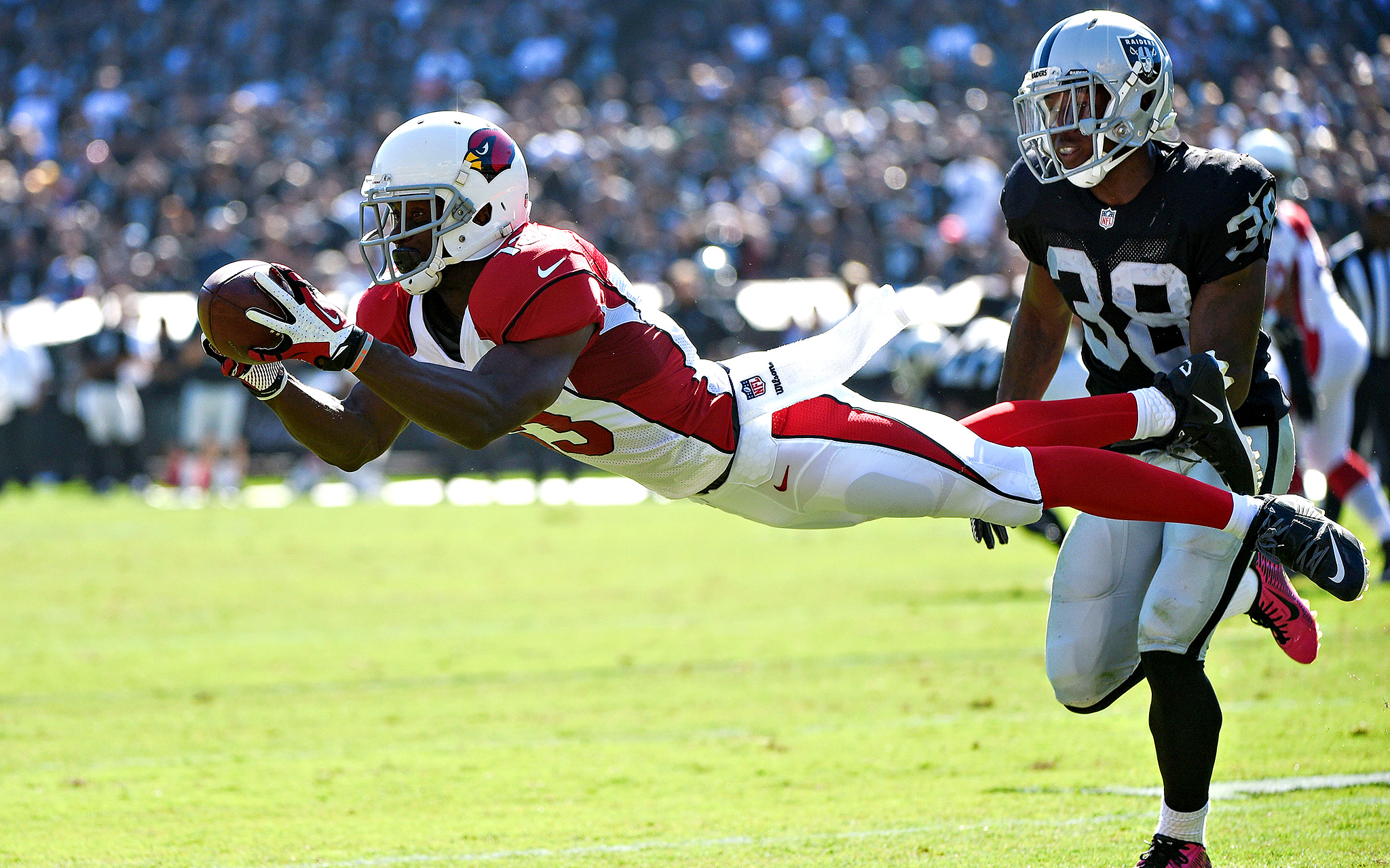 Jaron Brown - The Week in Pictures: October 13 - October 19, 2014 - ESPN