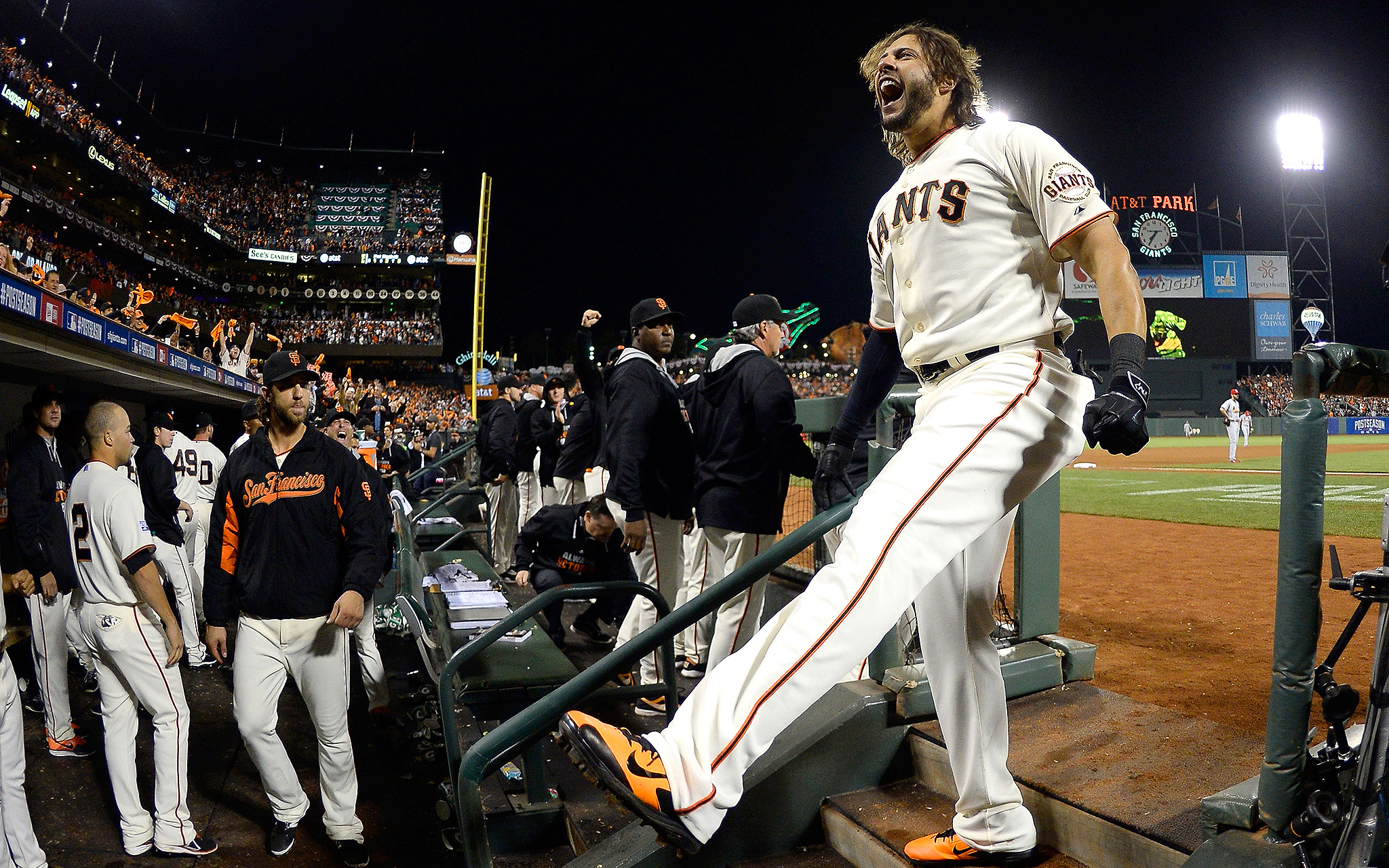 Michael Morse - The Week in Pictures: October 13 - October 19, 2014 - ESPN