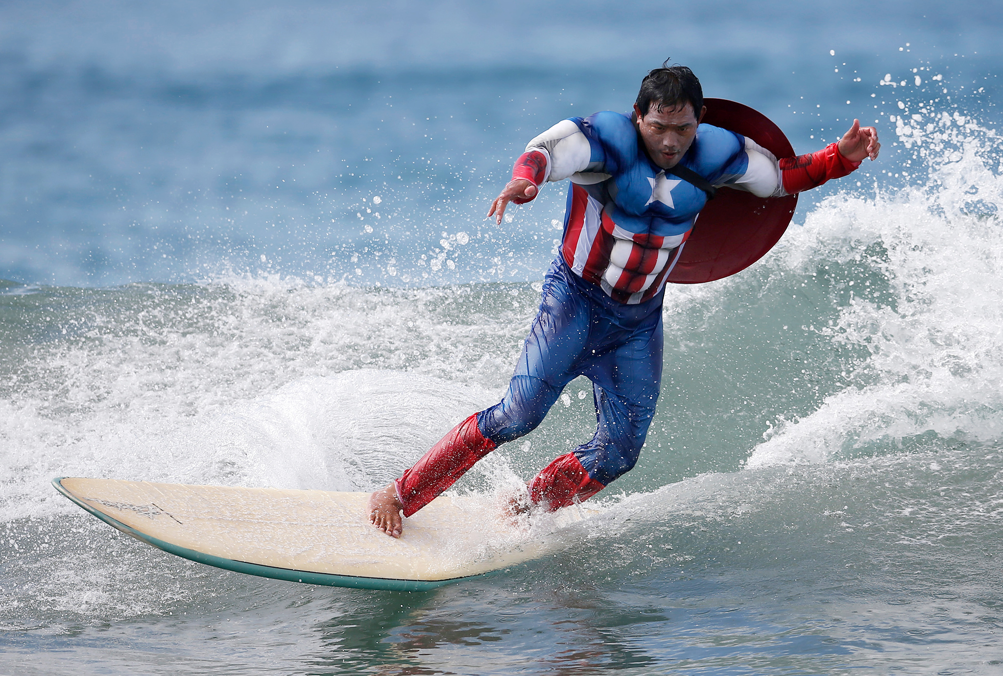 Captain America surfer - Freaky Friday Funnies - ESPN