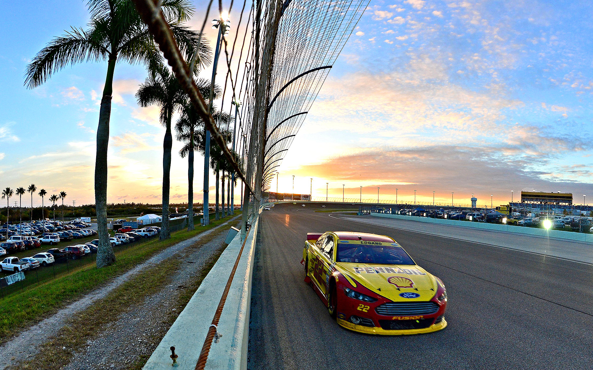 Joey Logano - The Week in Pictures: November 10-November 16, 2014 - ESPN