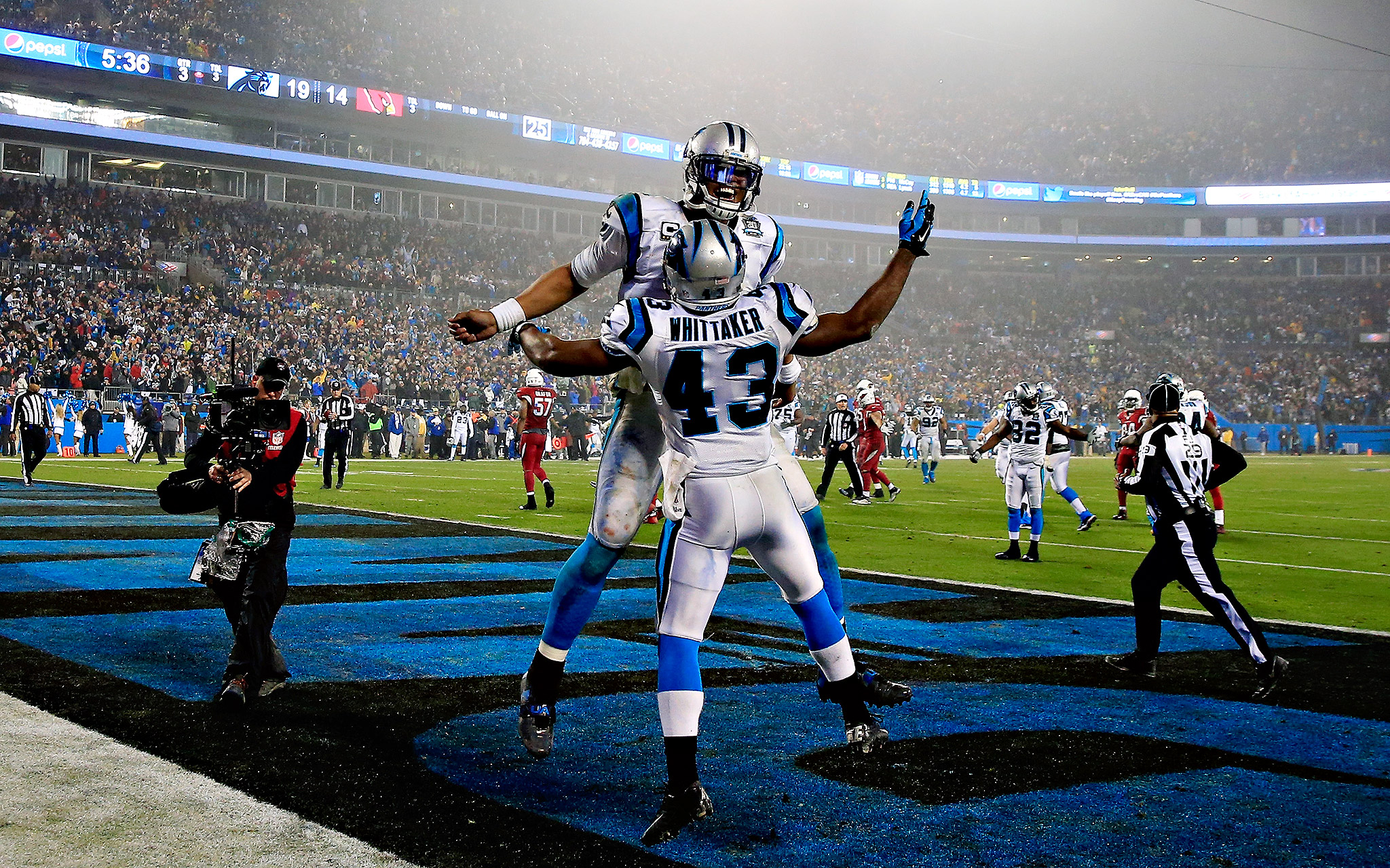 Cam Newton - The Week in Pictures: December 29-January 5, 2015 - ESPN