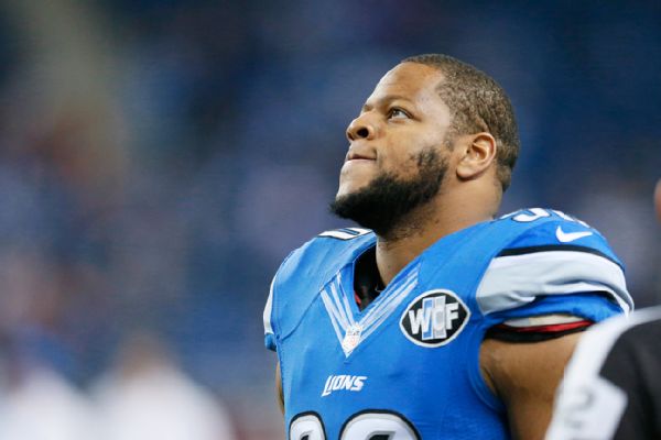 Suh to sign with Fins # BIG $$$$ - NFL Talk - Chiefs Coalition