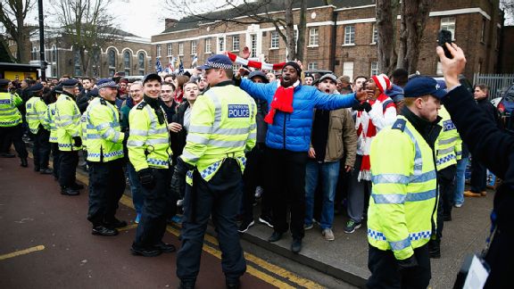 Tottenham-Arsenal Fans - ESPN