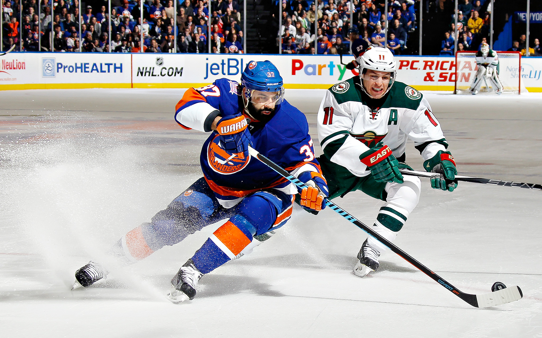 Islanders vs. Wild - The Week in Pictures: March 23-March 29, 2015 - ESPN