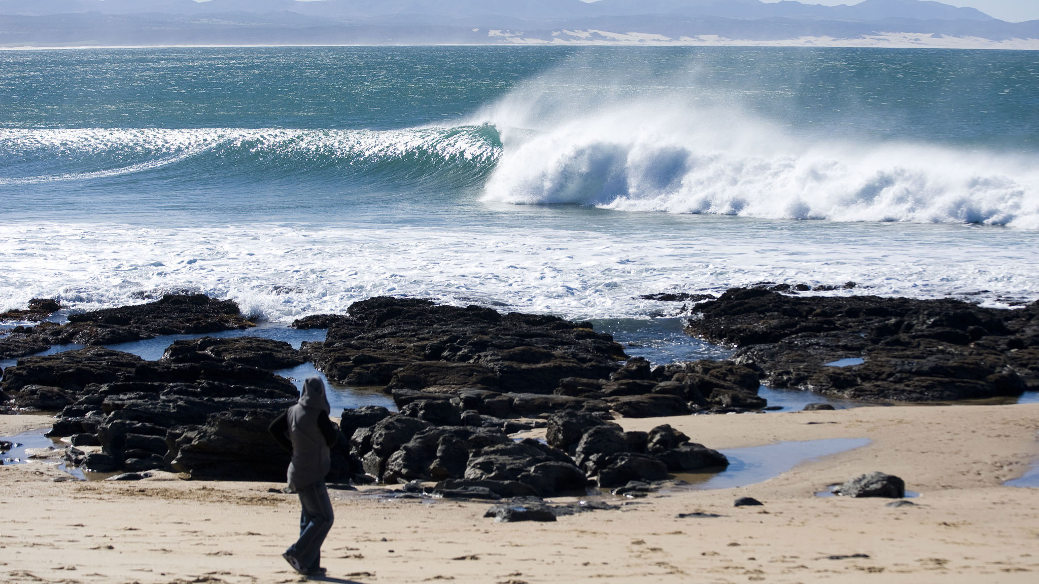 Empty Waves - 2015 WSL J-Bay Open preview - X Games