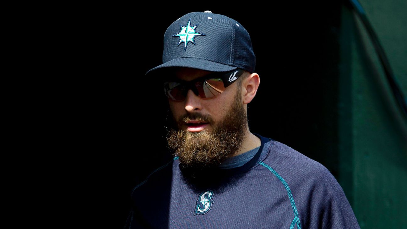 Dustin Ackley returning to Mariners with minor league deal - ABC7 Los ...