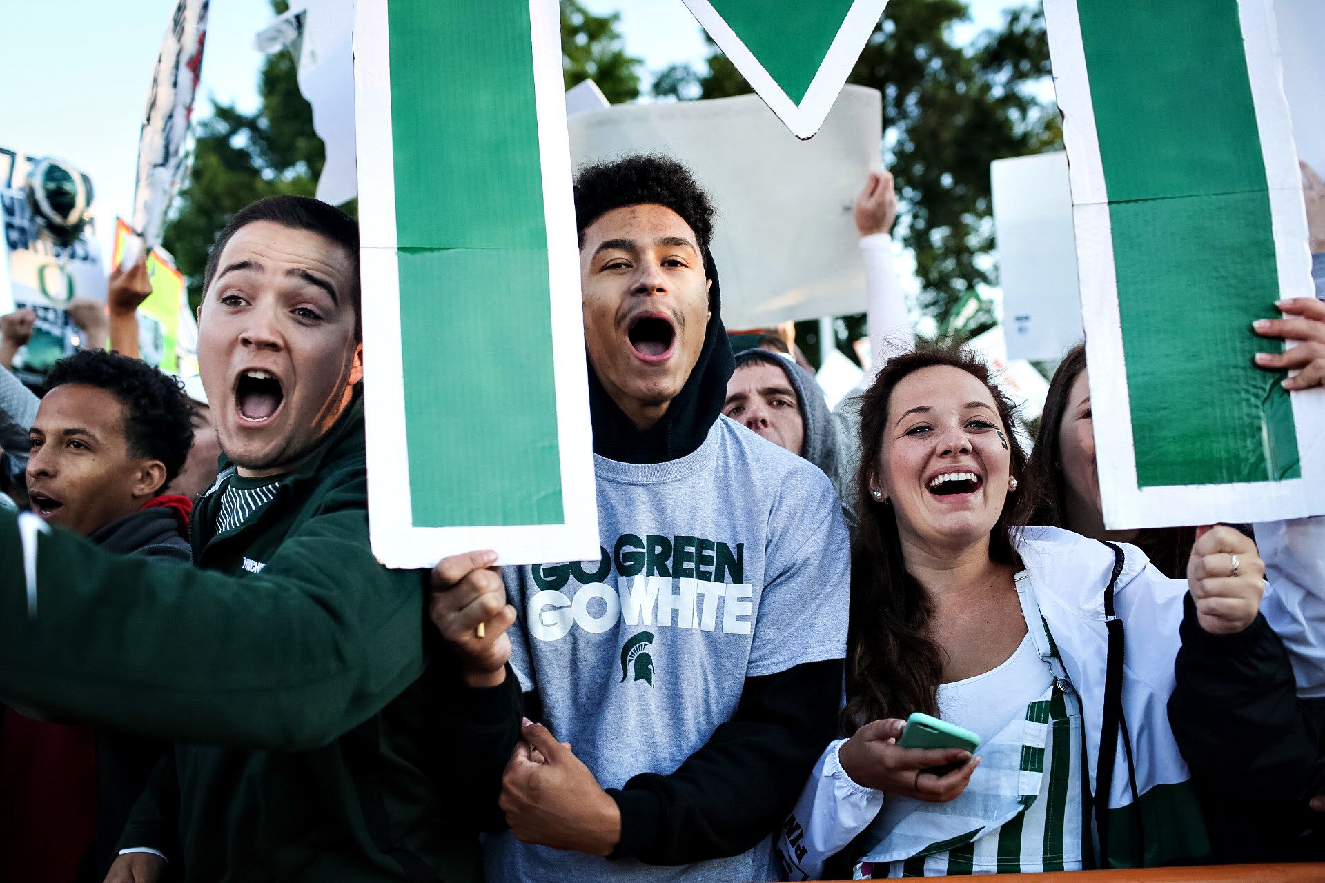 Michigan State fan Kevin Ingram - Photos: Oregon, Oregon State hit ...