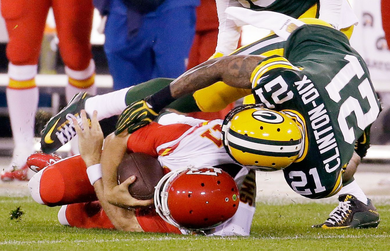 Hold on tight - Photos: Packers vs. Chiefs - ESPN