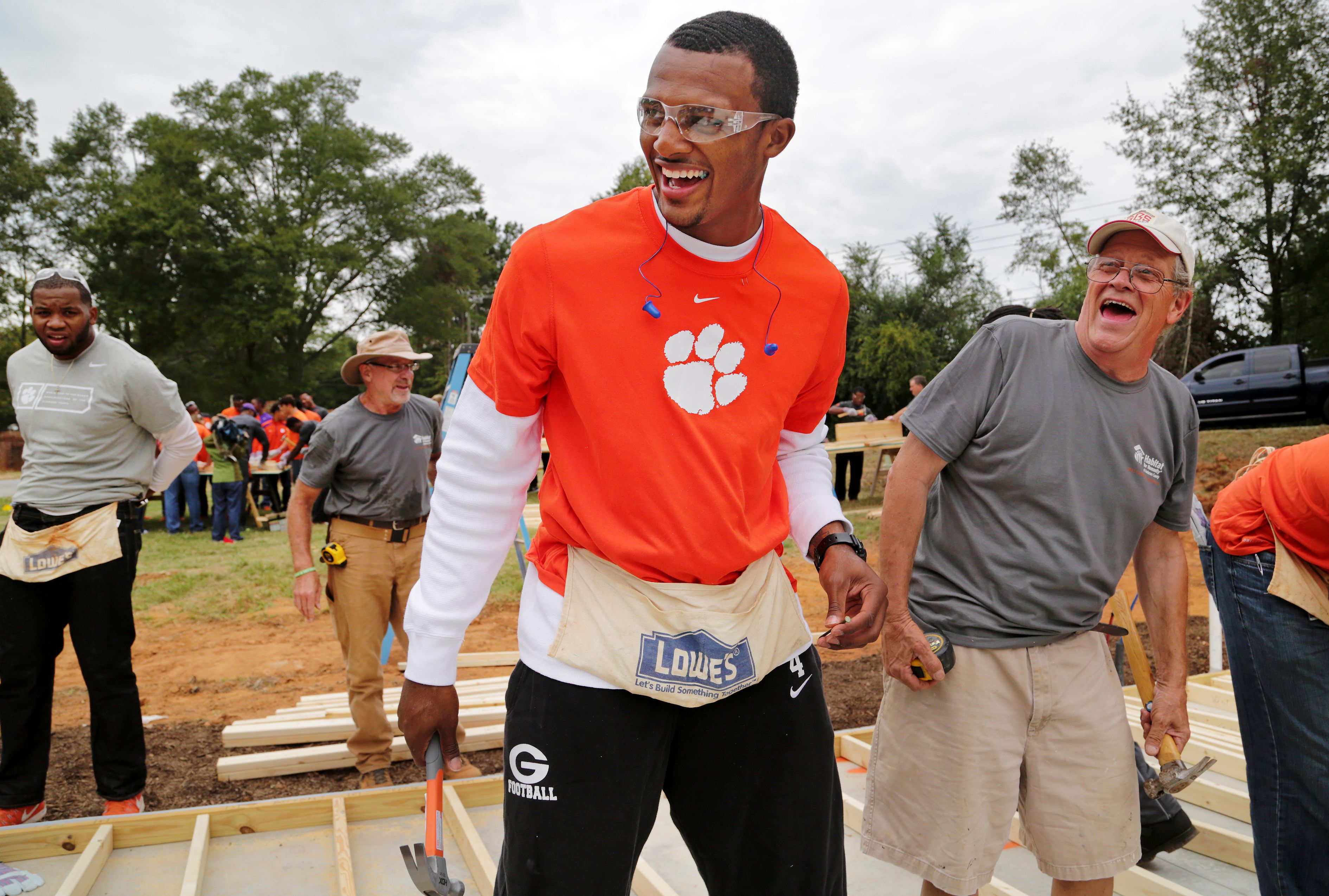 Deshaun Watson and Tom Allen - Photos: Deshaun Watson and Habitat for ...