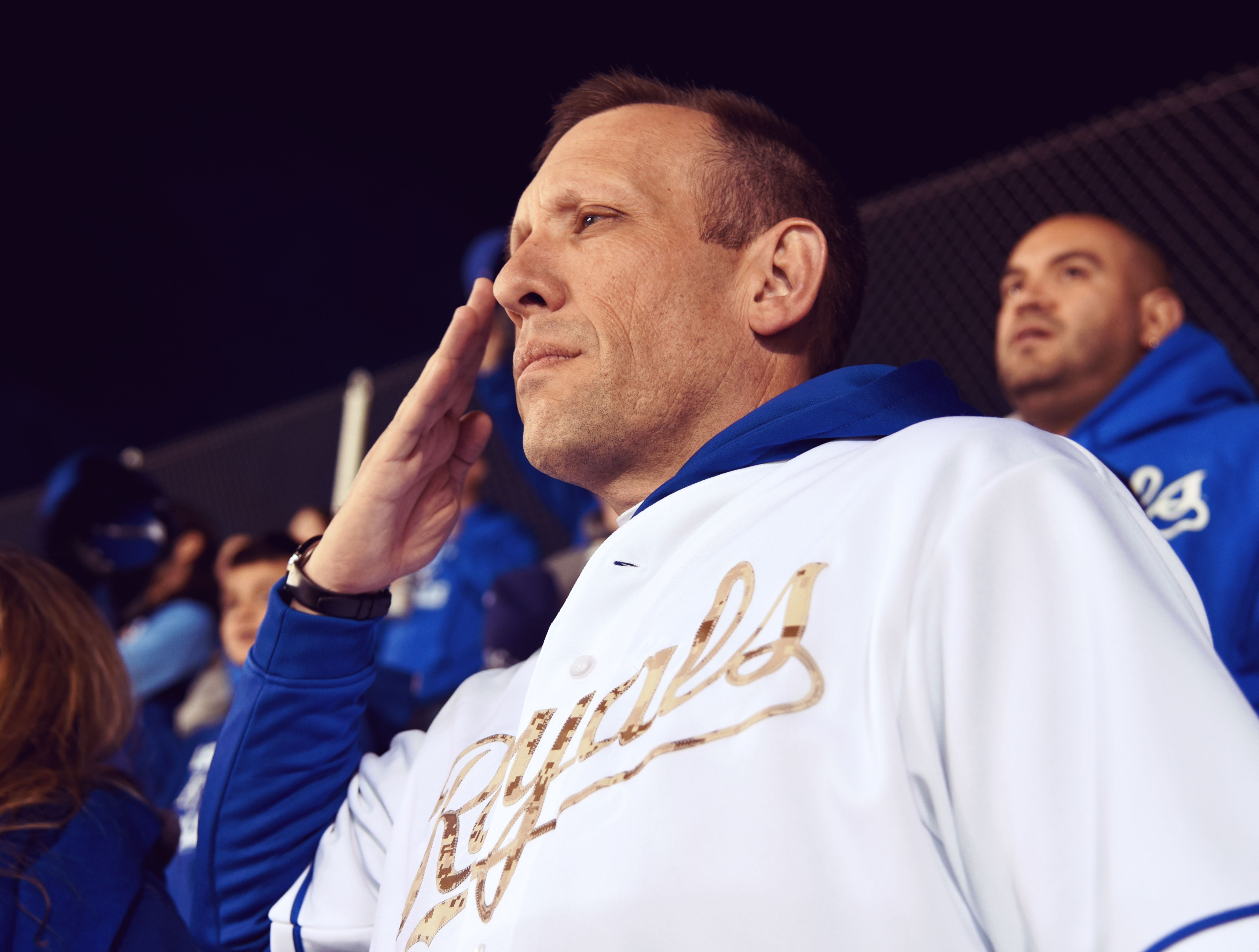 A soldier's salute - Photos: The emotions of the World Series - ESPN