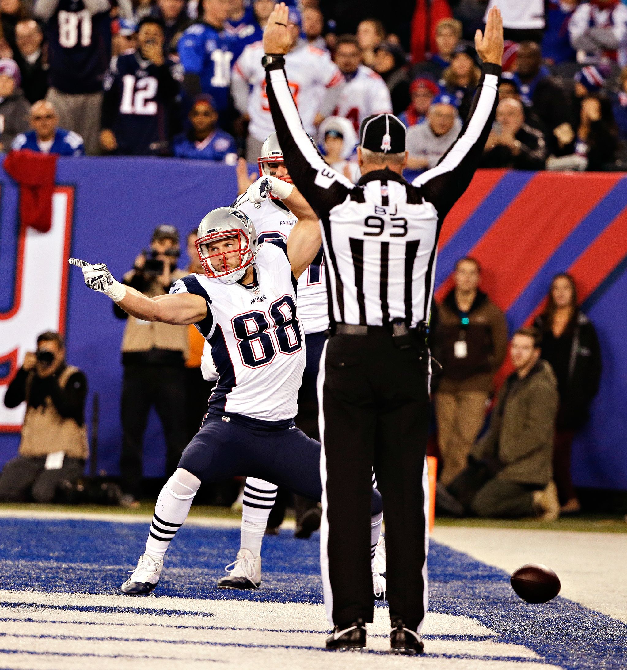 Scott Chandler - Photos: Patriots vs. Giants - ESPN