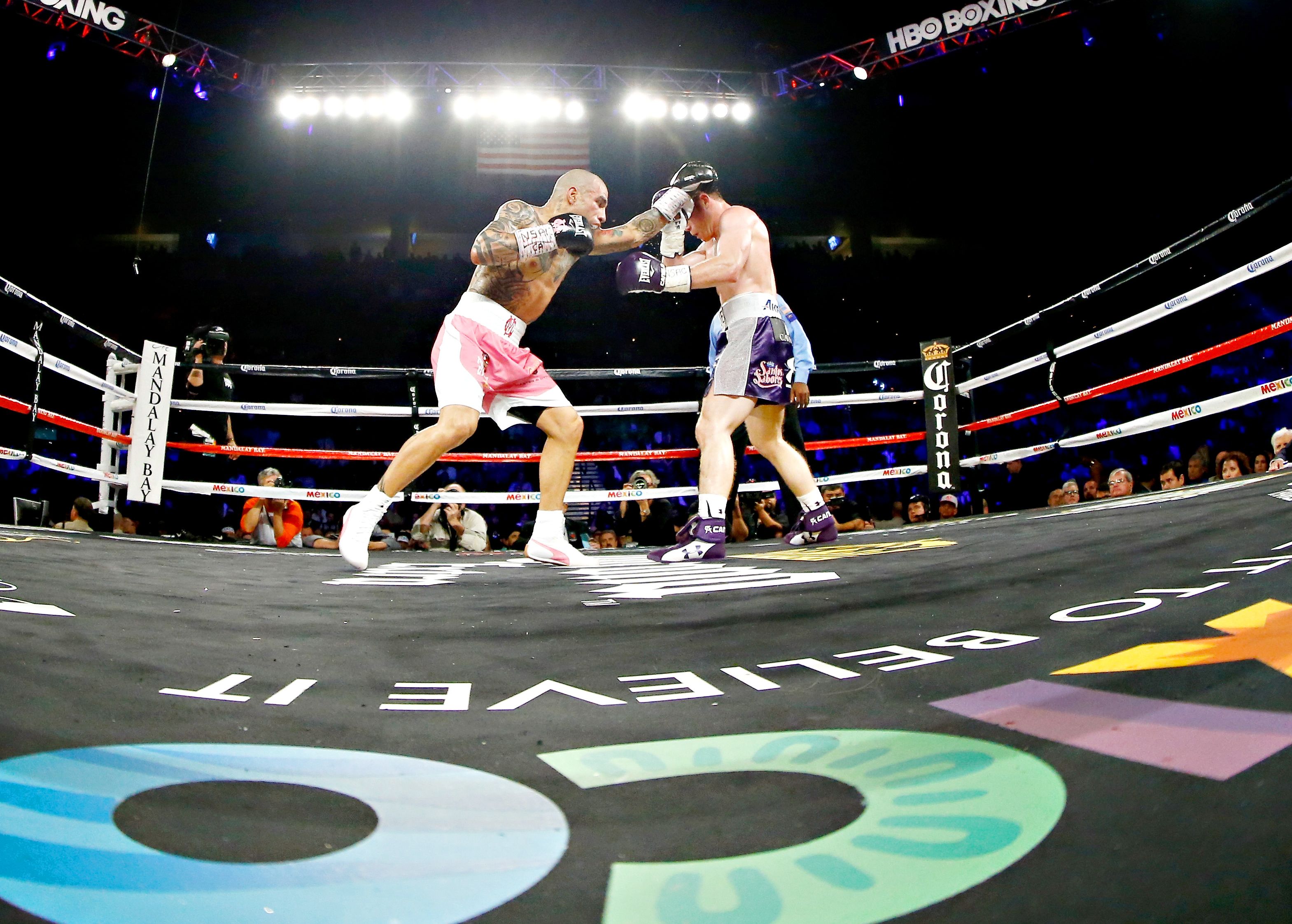 Reach out and touch - Photos: Miguel Cotto vs. Canelo Alvarez - ESPN