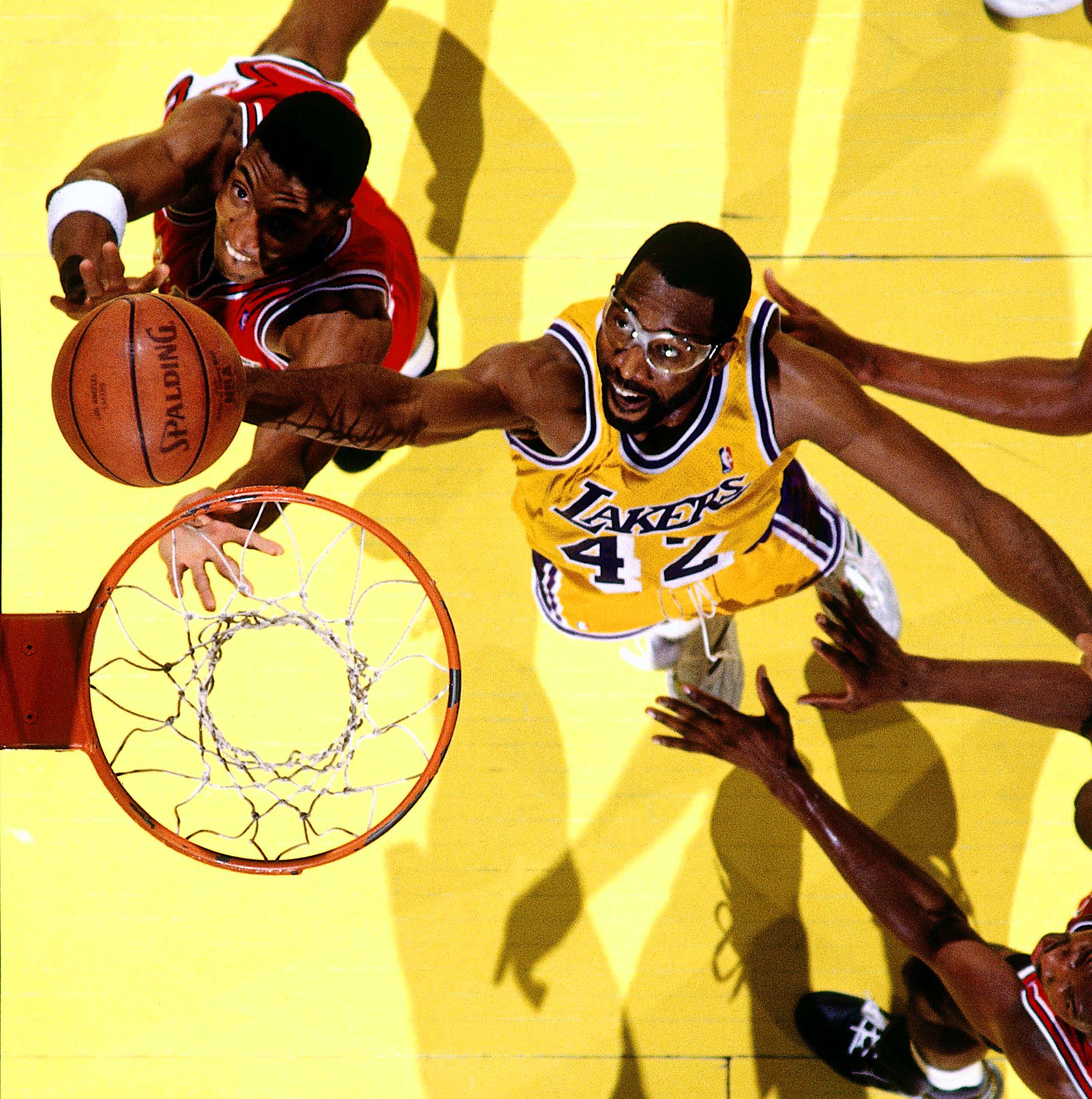 9. James Worthy - Photos: Greatest NBA small forwards of all time - ESPN