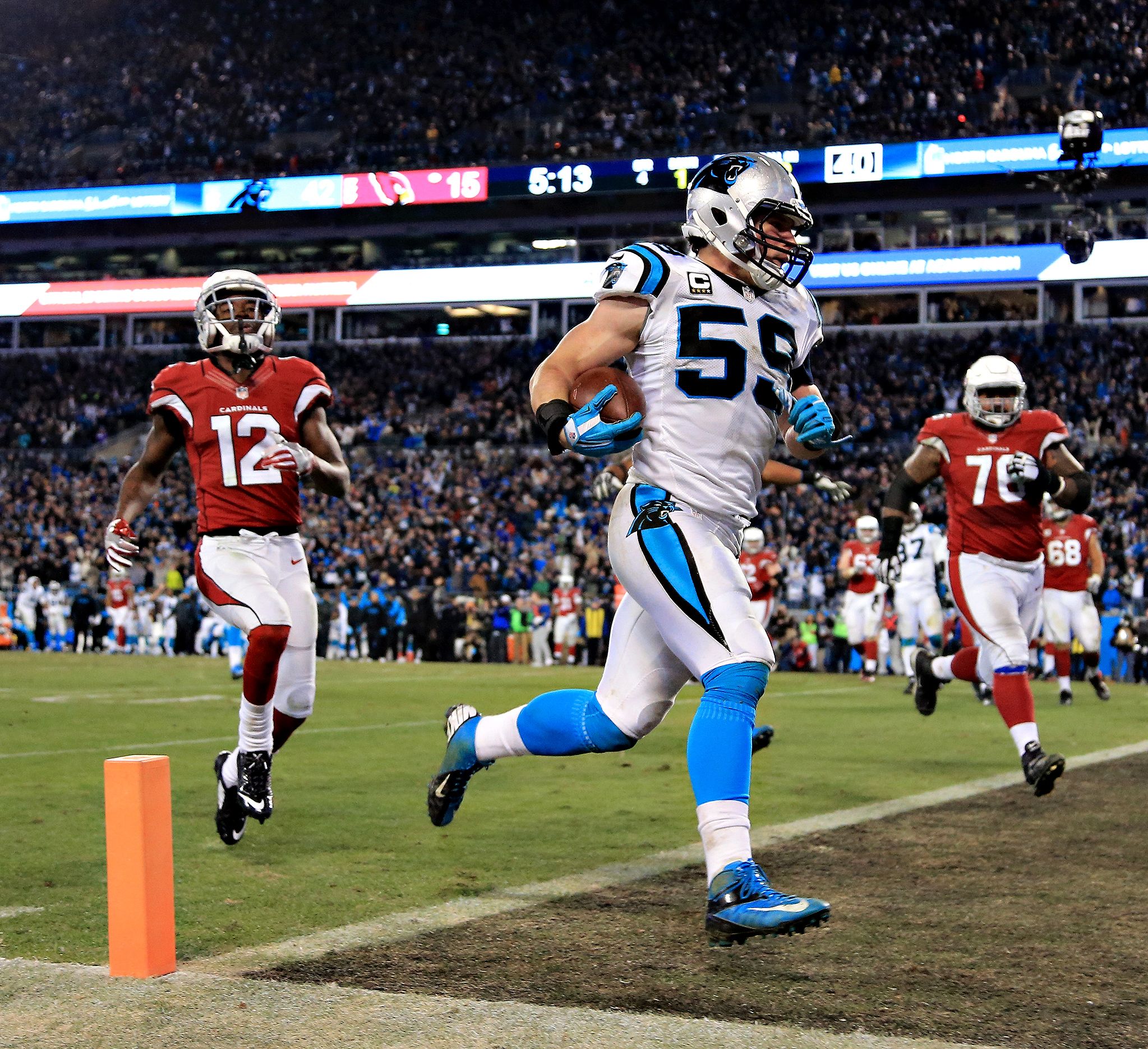 Luke Kuechly Pick Six - Photos: NFC Championship: Cardinals vs ...