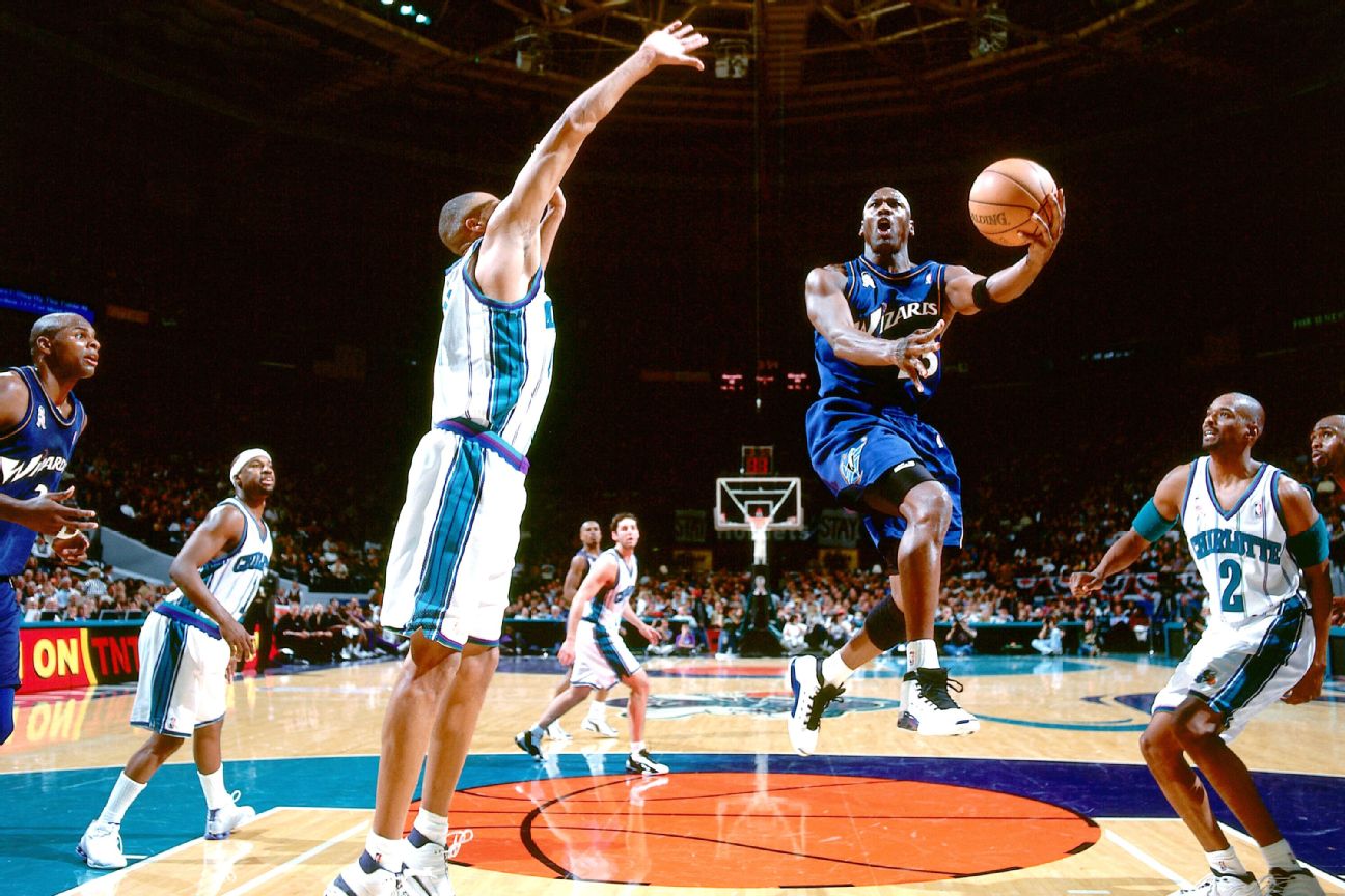 Air Jordan XVII - Photos: Jordan and his Jordans - ESPN