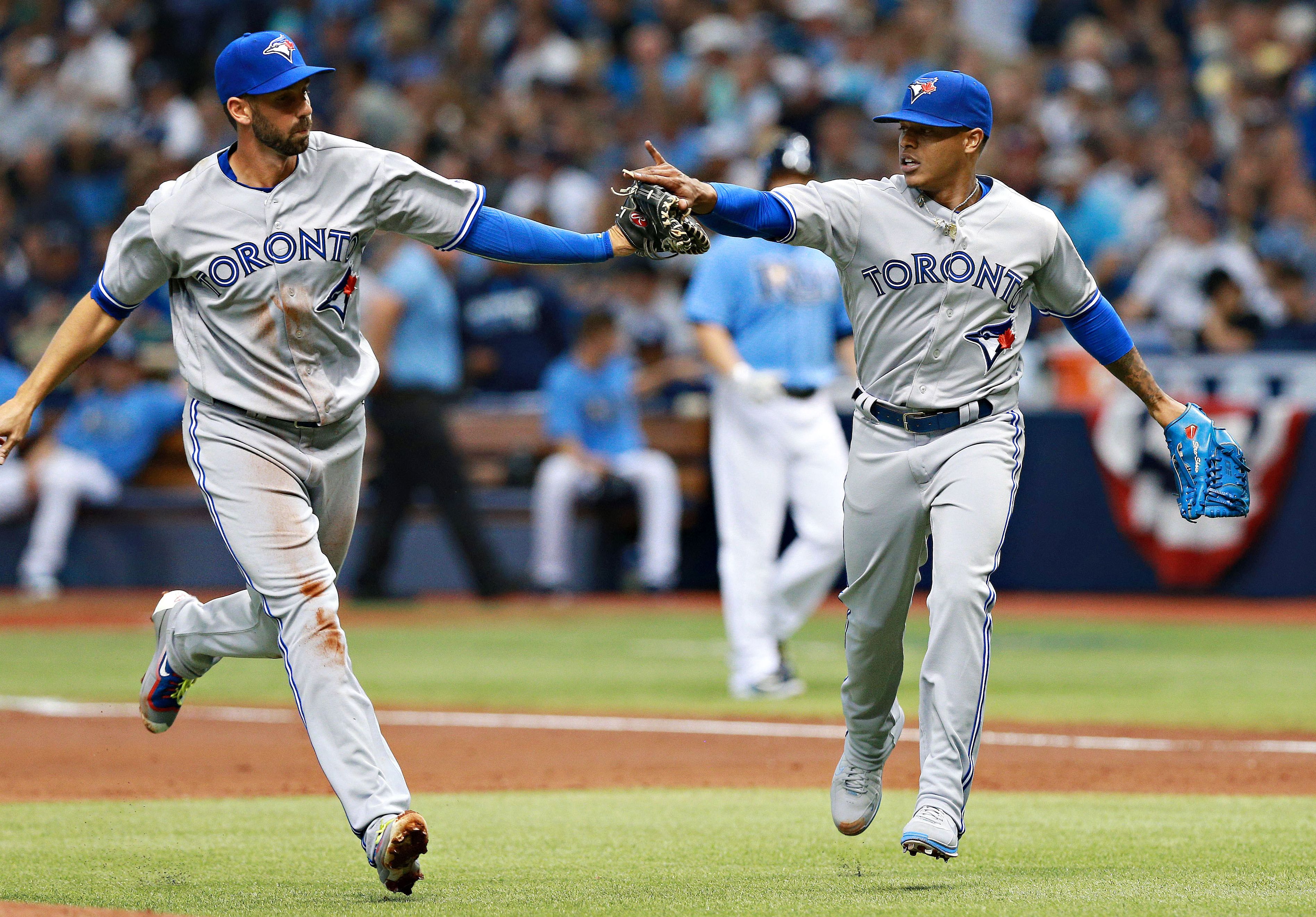 Nice job, ace - Photos: The best of Opening Day - ESPN