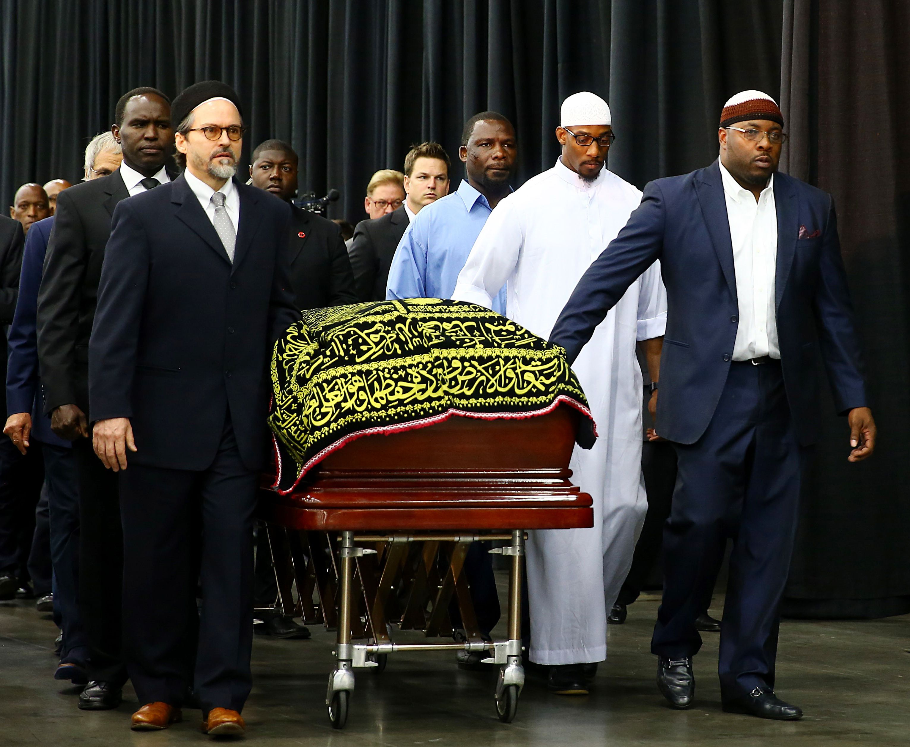 Arrival - Photos: Muhammad Ali memorial service - ESPN